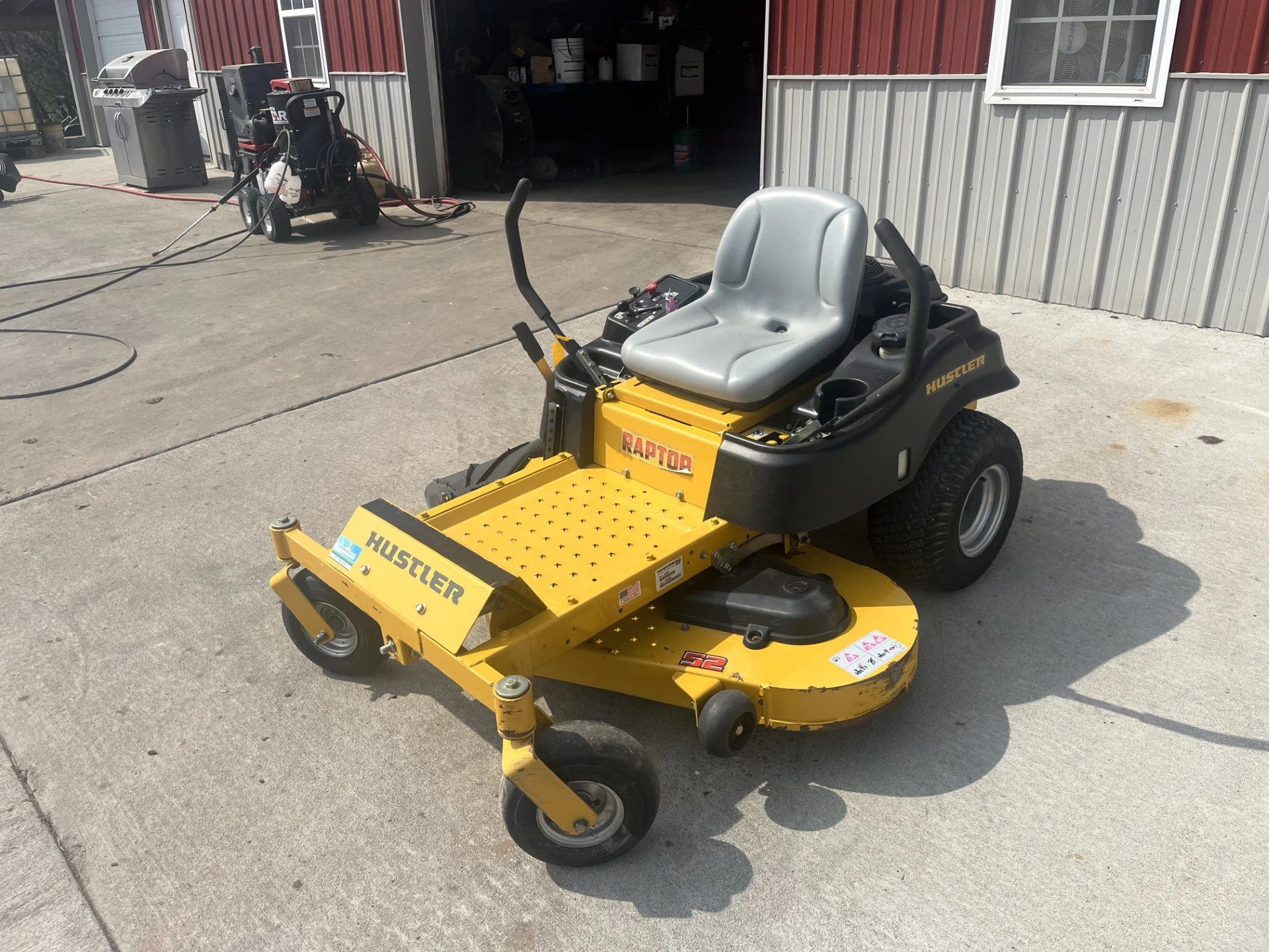 Hustler Raptor — Springfield Mow