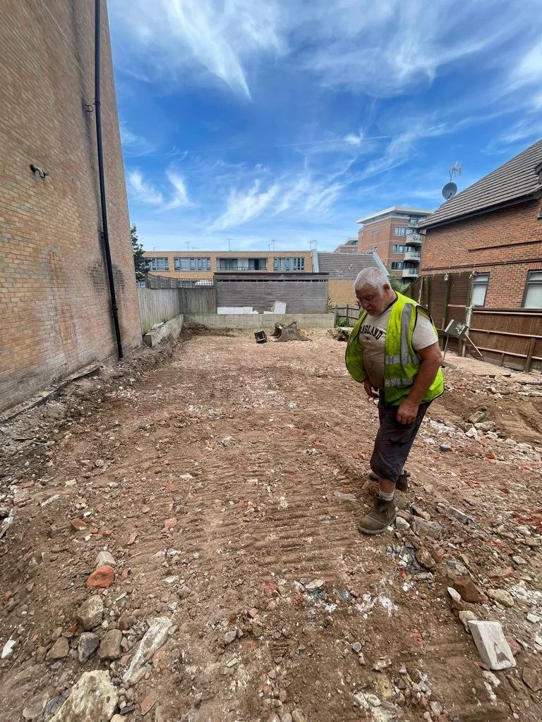 Building Purley Masjid — Purley Masjid