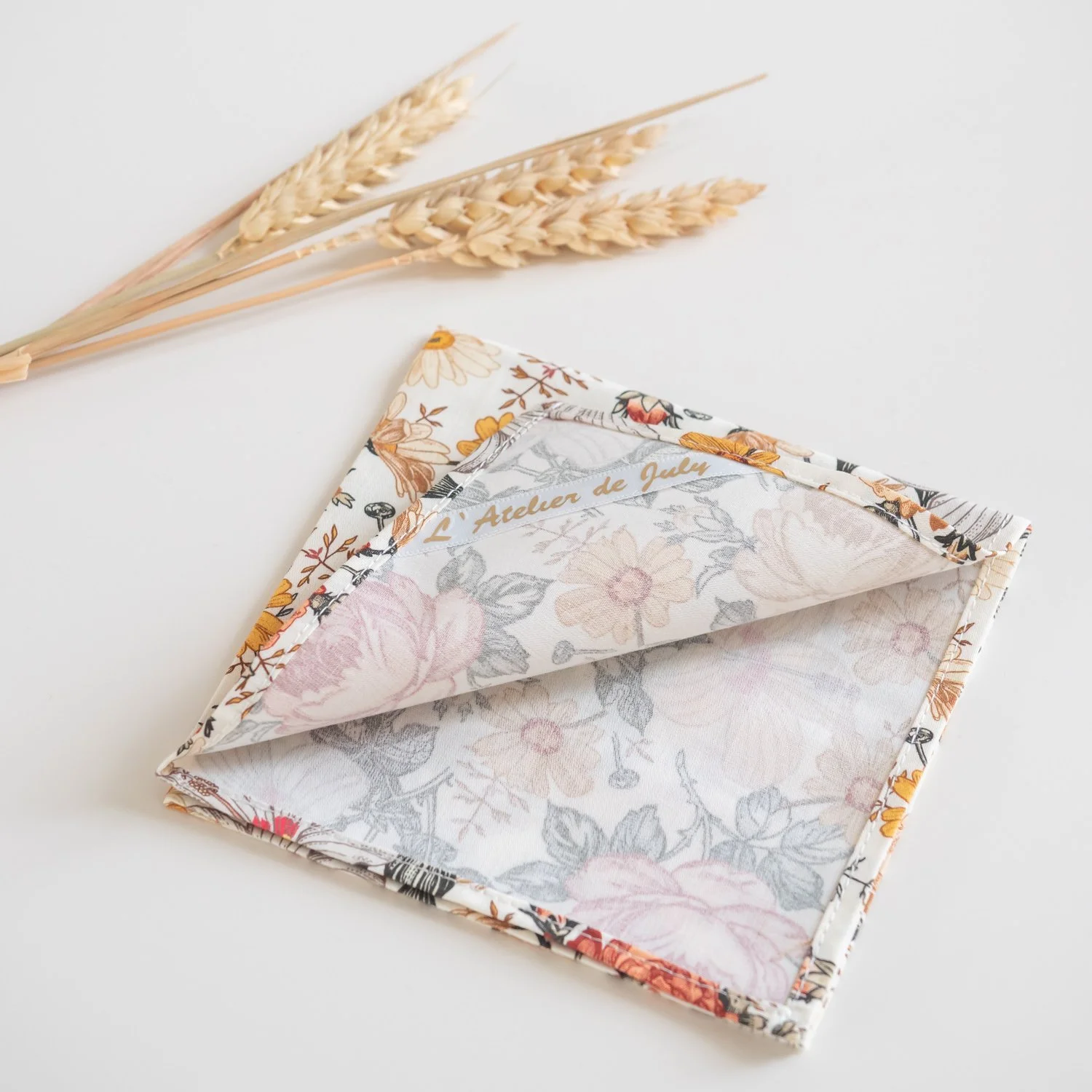 Grand mouchoir lavable en coton BIO Plume d'eau | Handmade in France ...