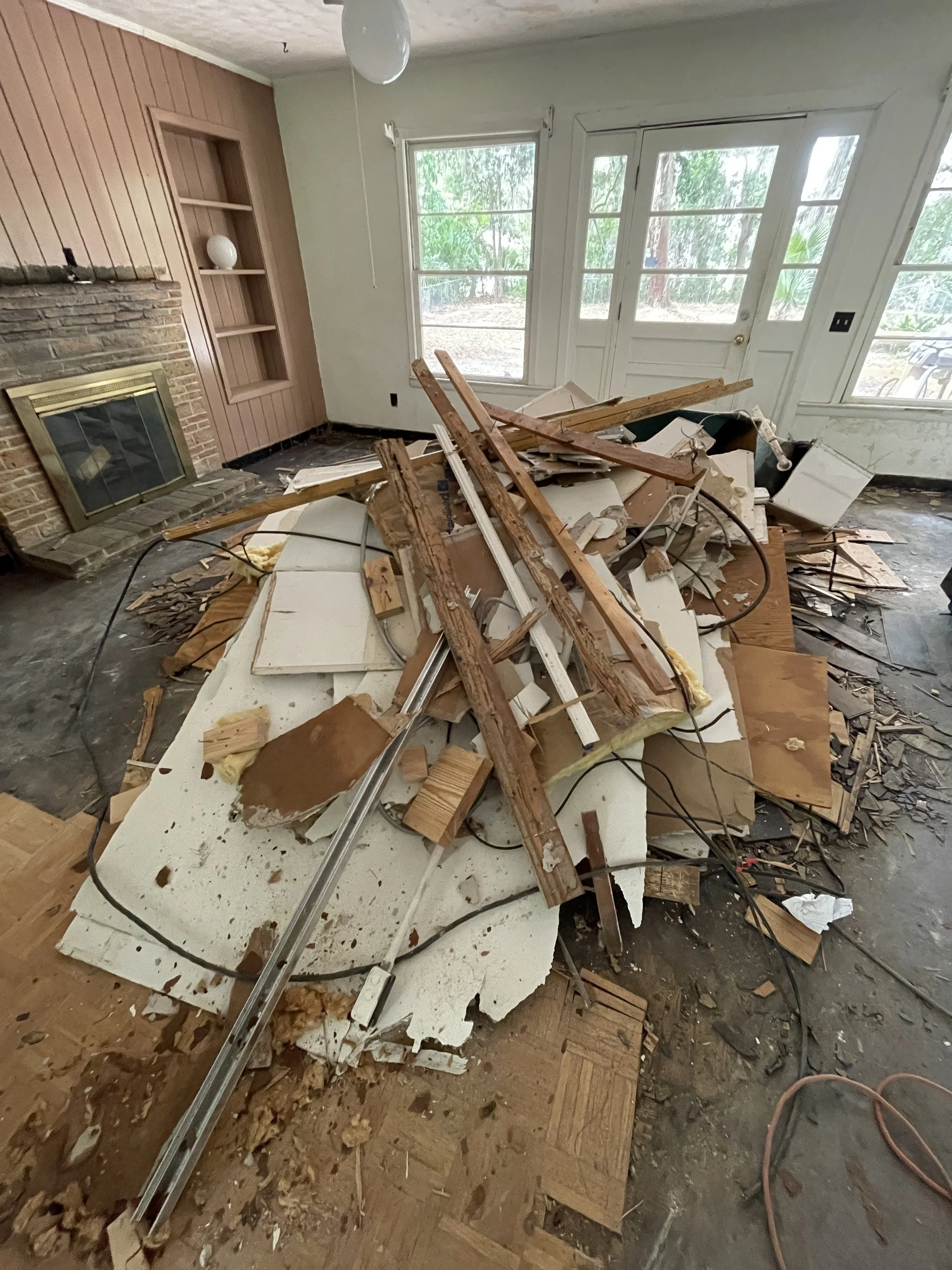 Quick Dumps | Full-Service Junk Removal