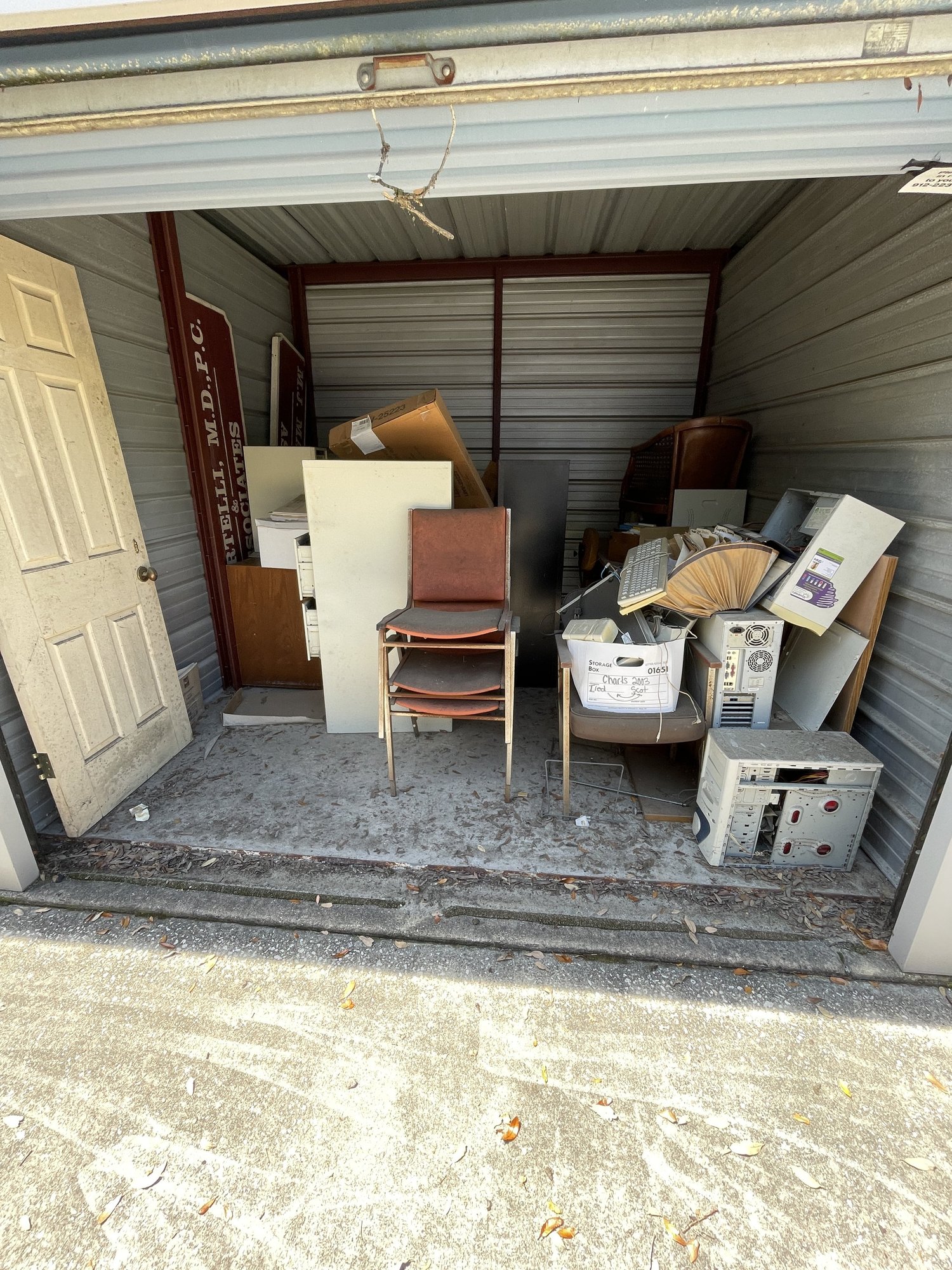 Quick Dumps | Full-Service Junk Removal