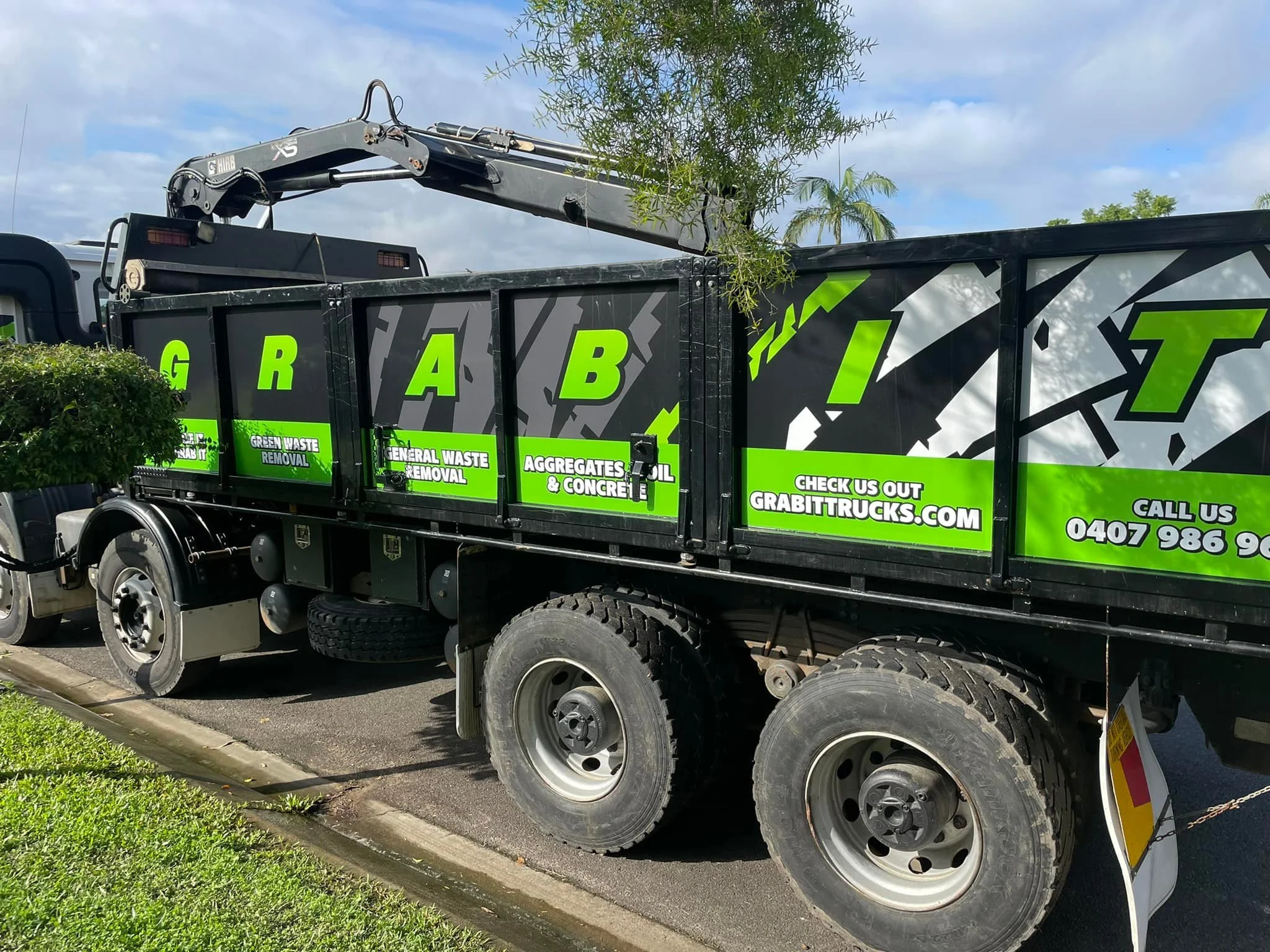 Grab It Trucks: We'll Grab It!