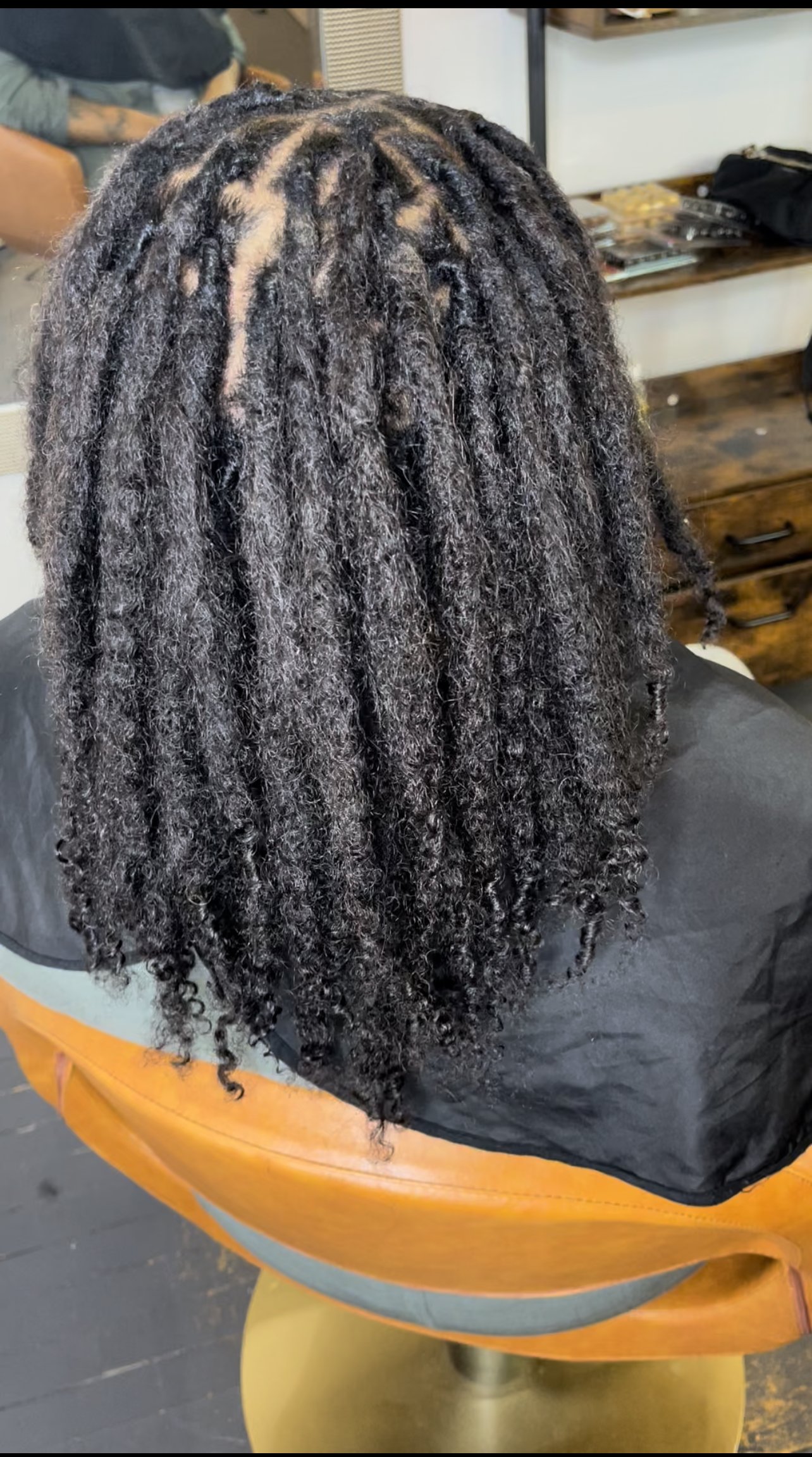 TWIST AND KNOT Handmade Loc Extensions