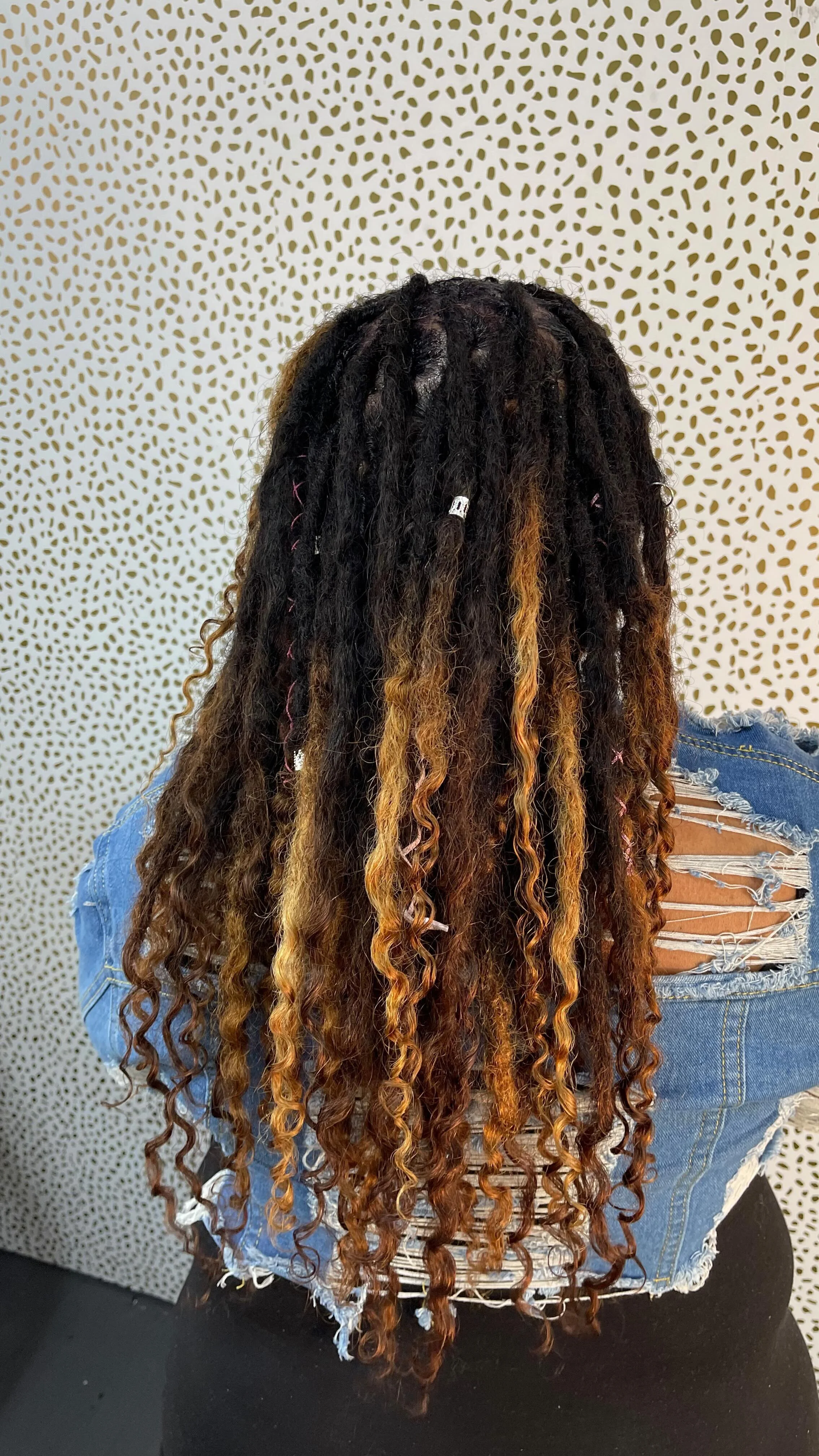 TWIST AND KNOT Handmade Loc Extensions