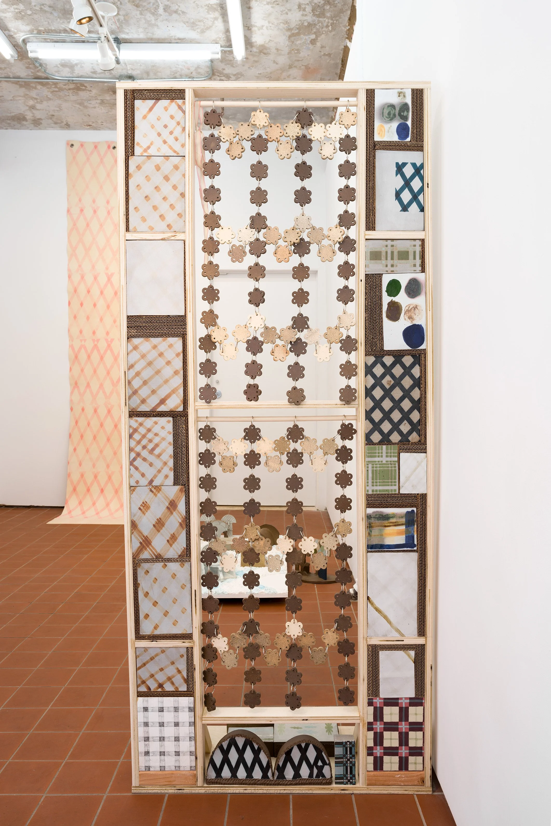25 - Nora Normile – Setting — Entrance