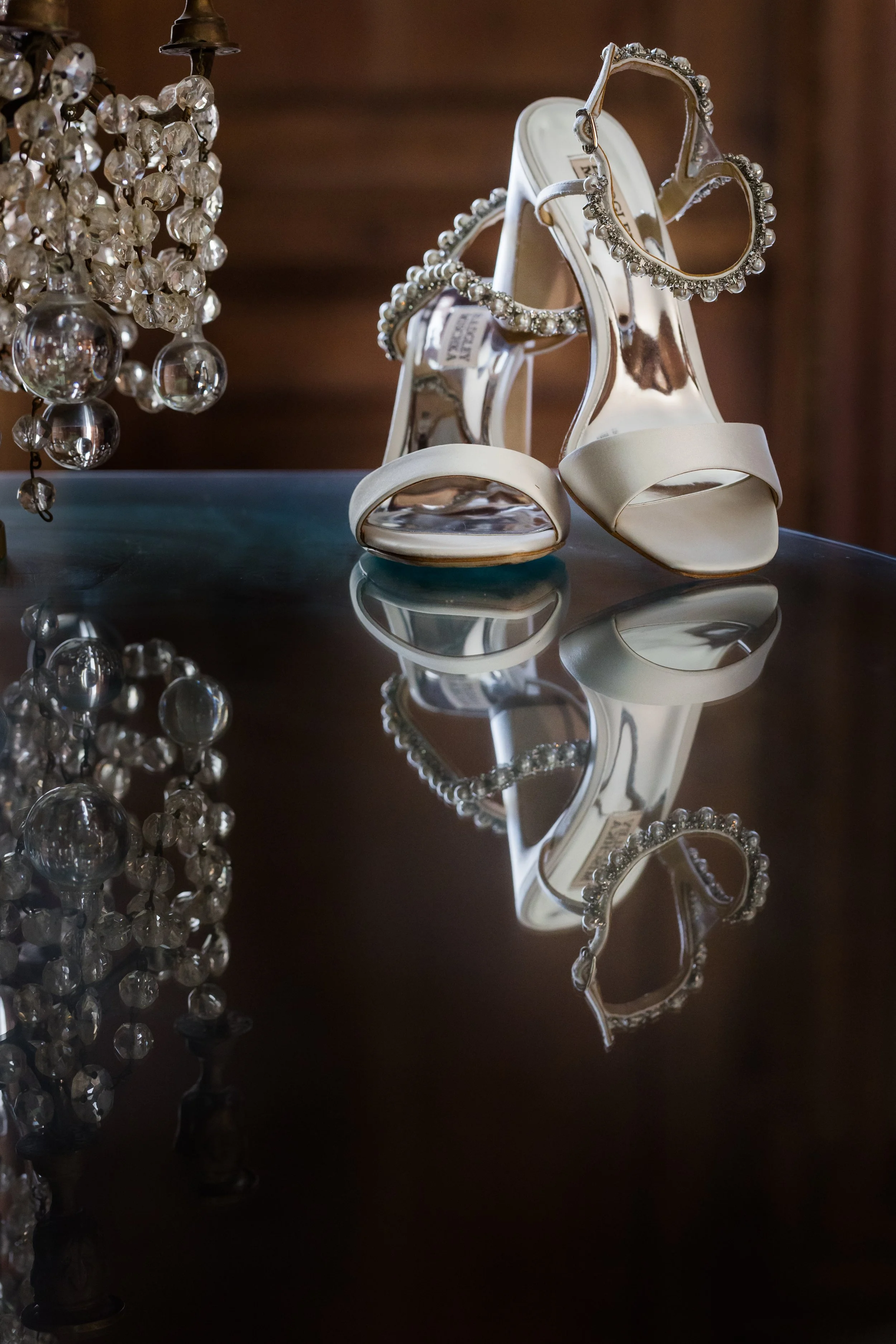 A Classic Palette: Sarah and Ryan's Romantic Wedding — KMC Weddings ...