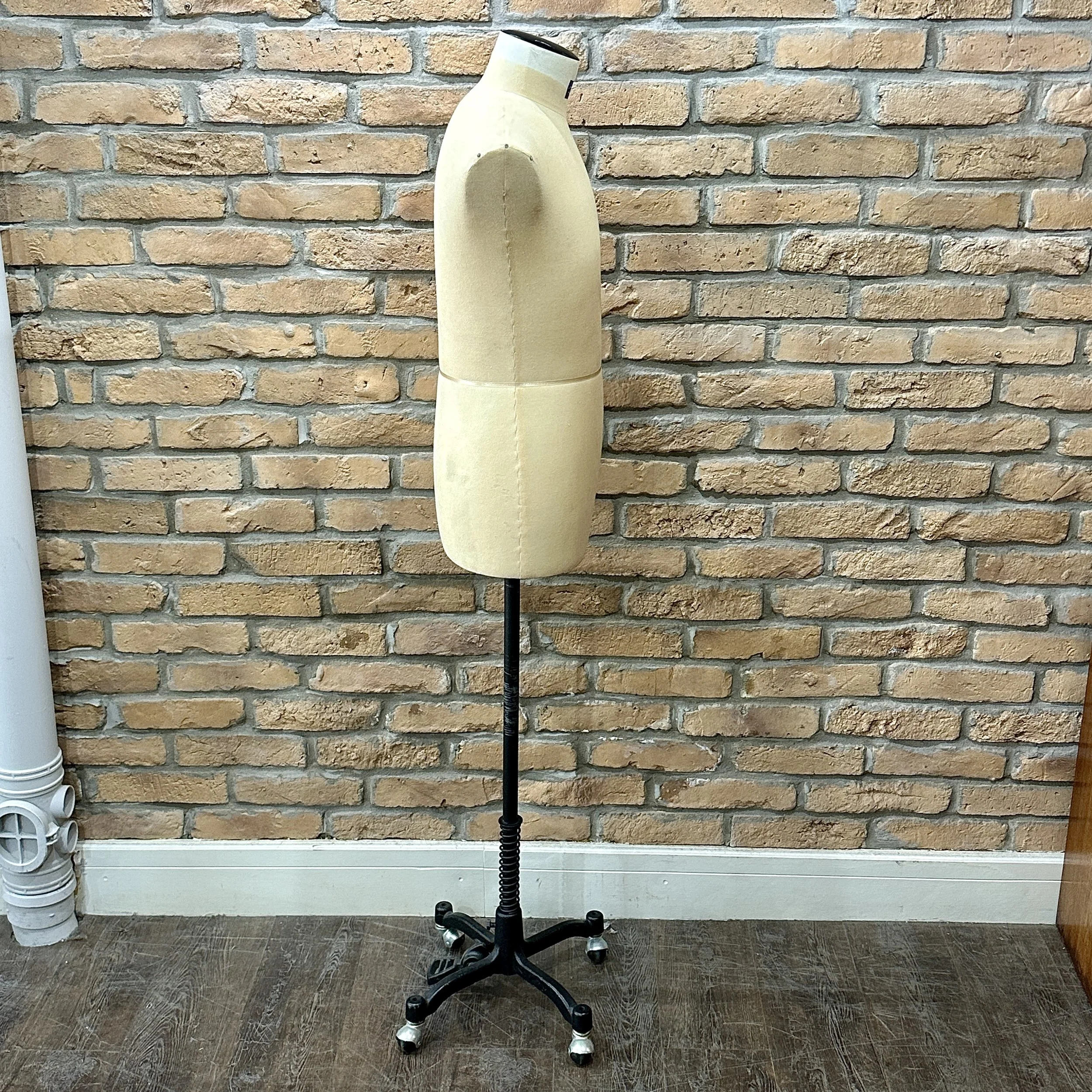 1950s Actuel Shop Display Mannequin | Vintage Retail Décor — D & A BINDER