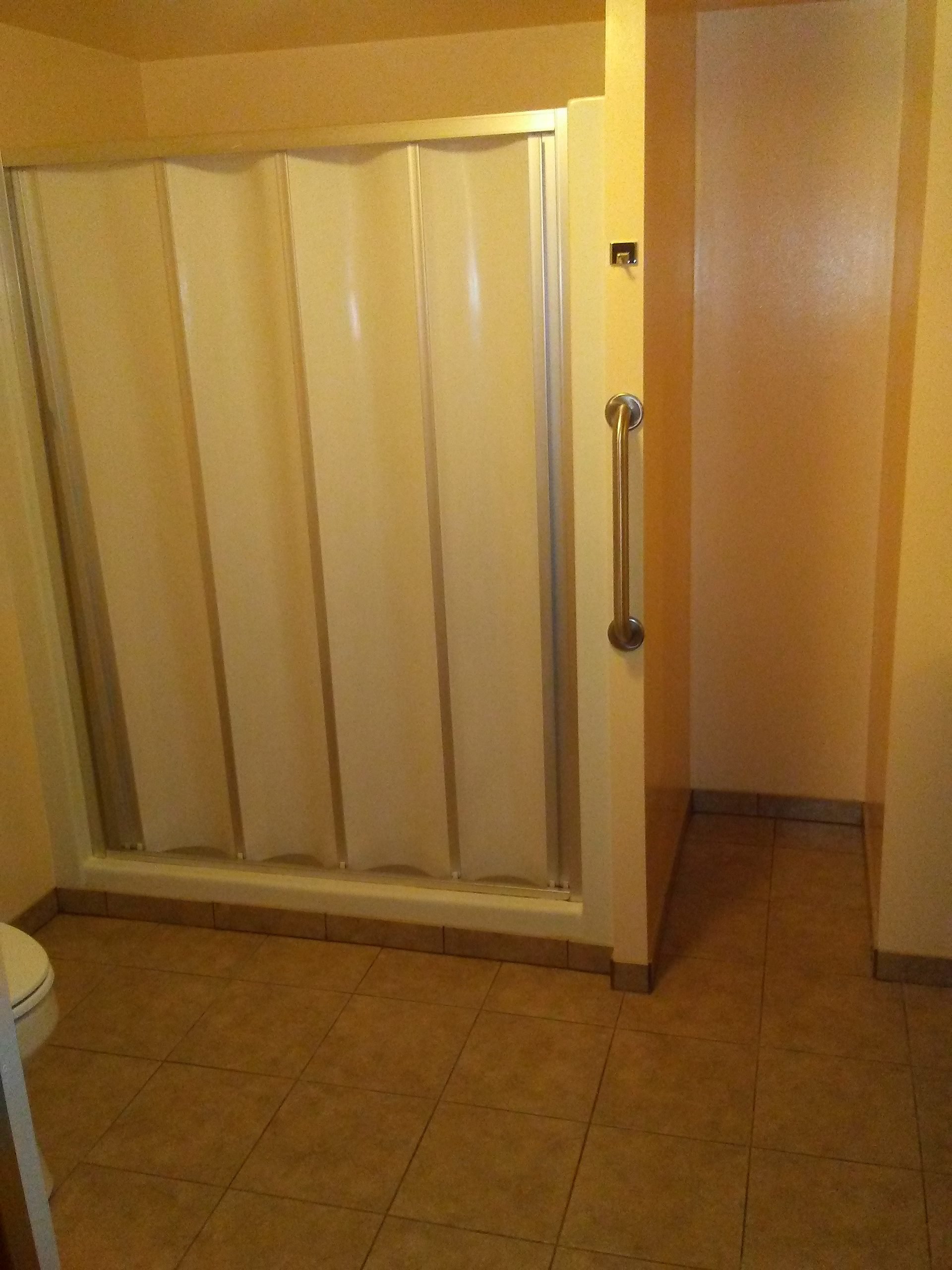 Hotel — Niagara Shores Campground