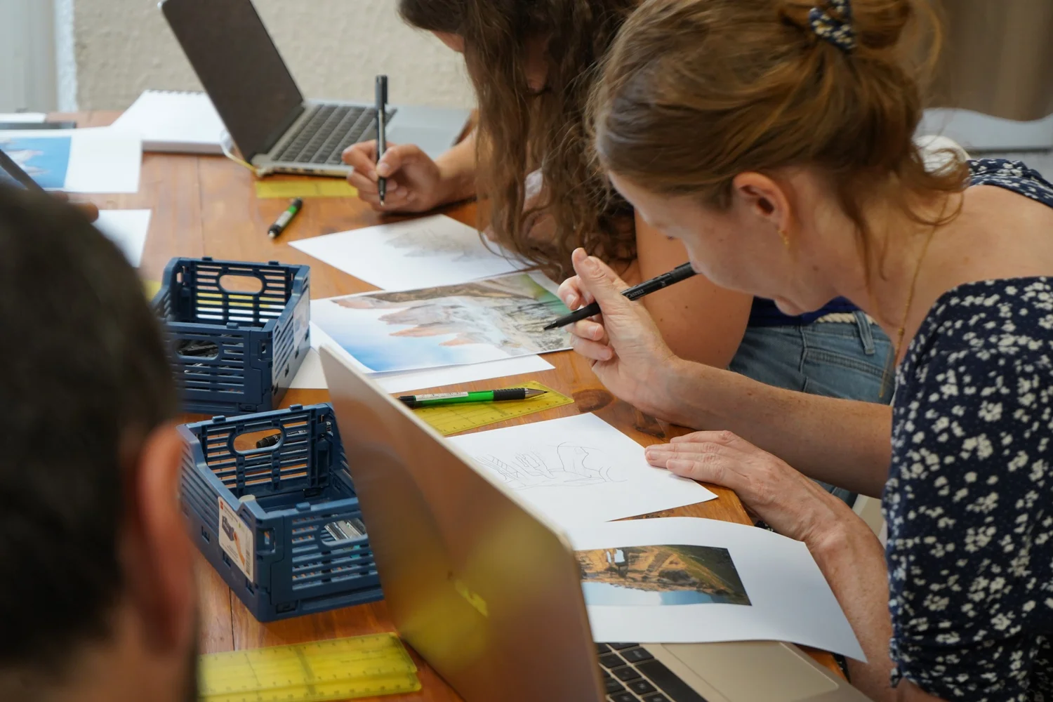 Les ateliers dessin et aquarelle — Signature.s