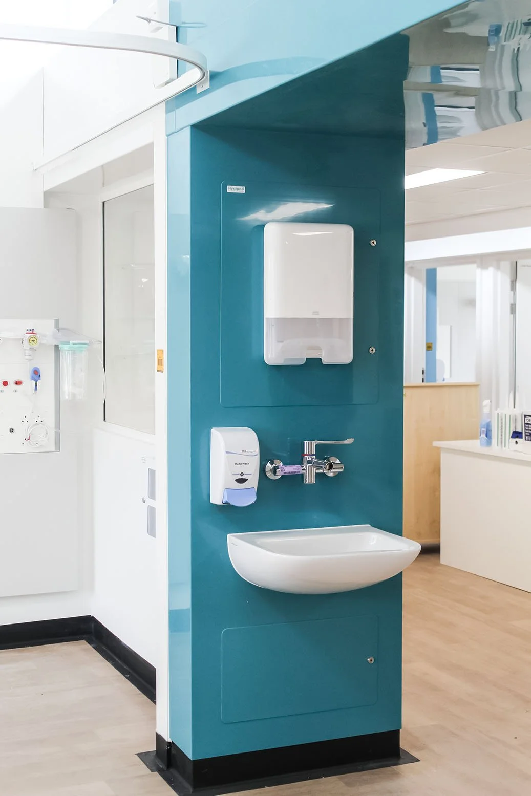 Integrated plumbing system for healthcare -Clinical IPS - Hygipod IPS ...