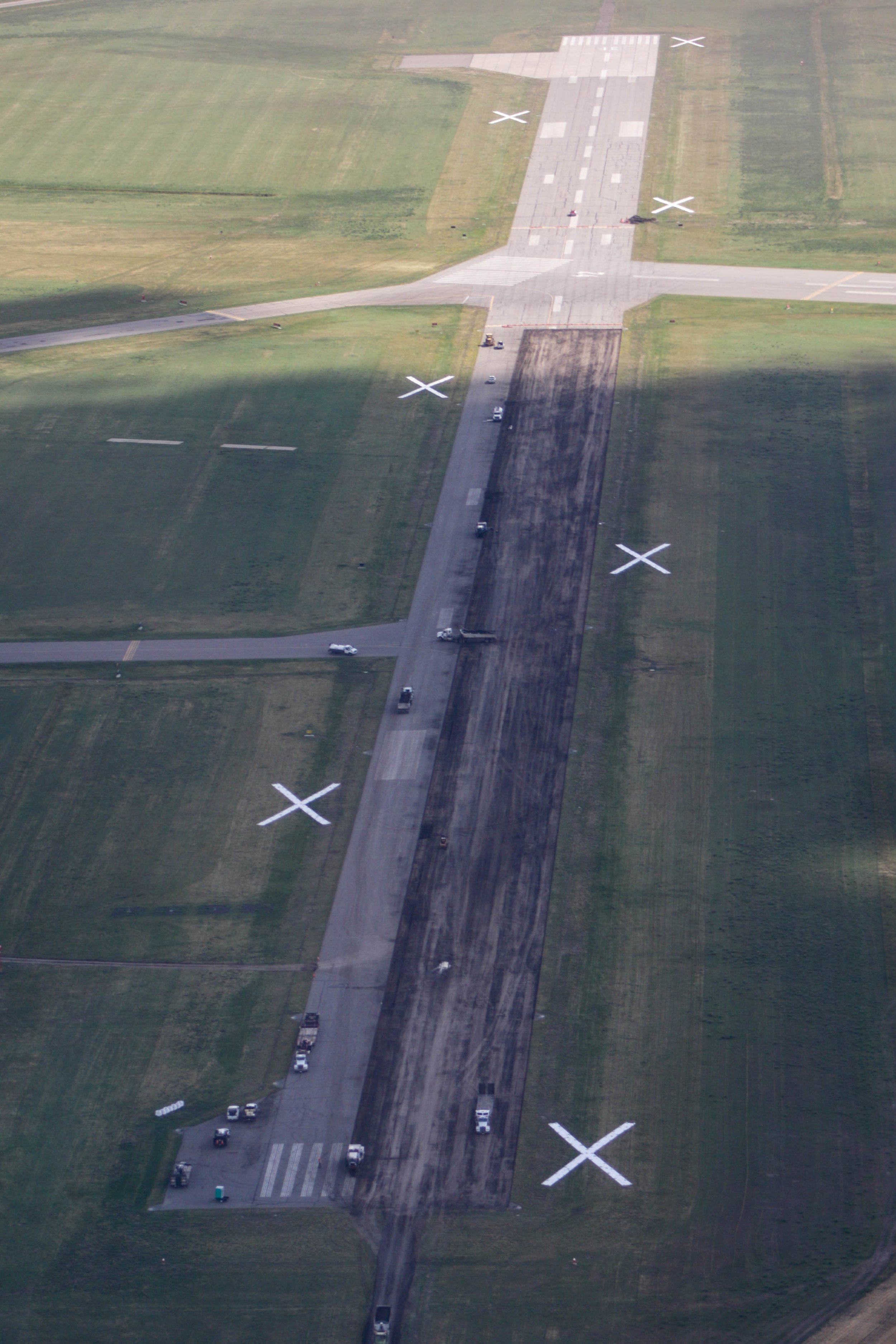 YQL Lethbridge Airport