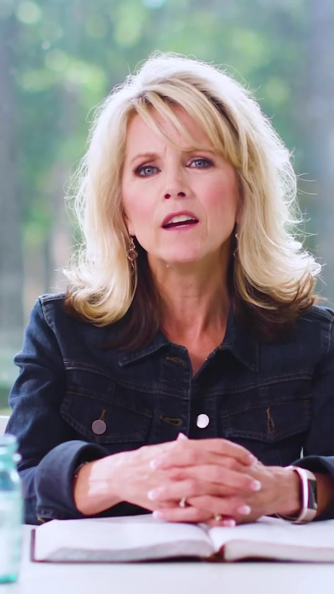 Humbly Trust — Susie Larson