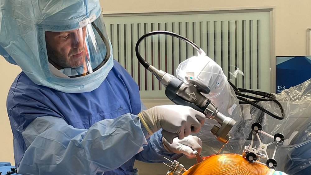 ALAN LOCH ORTHOPAEDICS