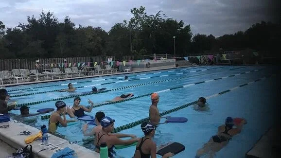 Holly Oaks Club & Pool