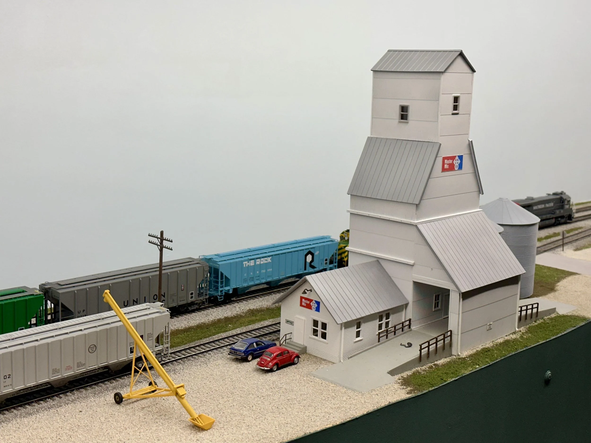 Mike Landis & The MKT Sedalia Sub II — Around The Layout Podcast