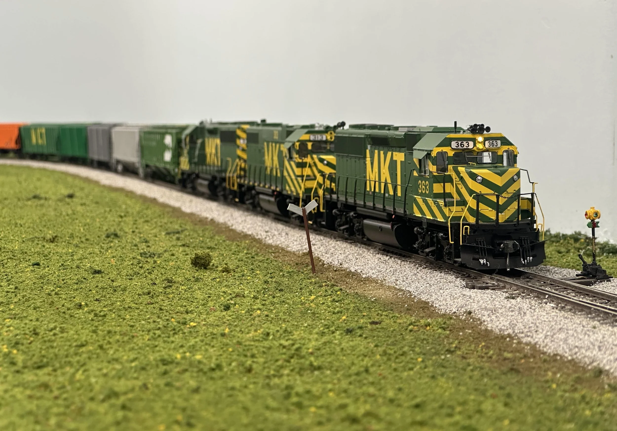 Mike Landis & The MKT Sedalia Sub II — Around The Layout Podcast