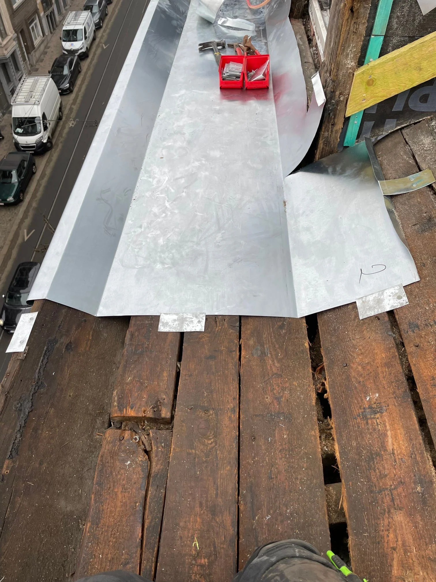 Rénovation de chéneau & lucarnes — AVA Toiture - Pose, rénovation et ...