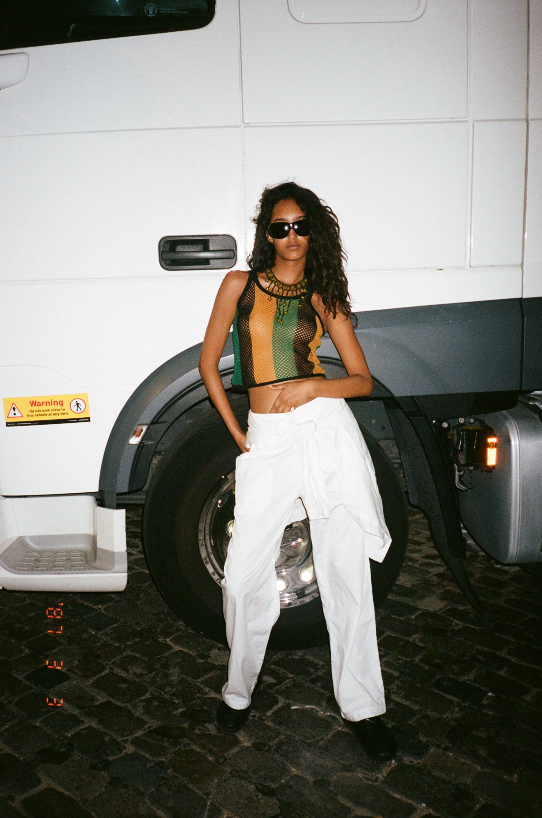 "NOTTING HILL CARNI" — DEXTER NAVY