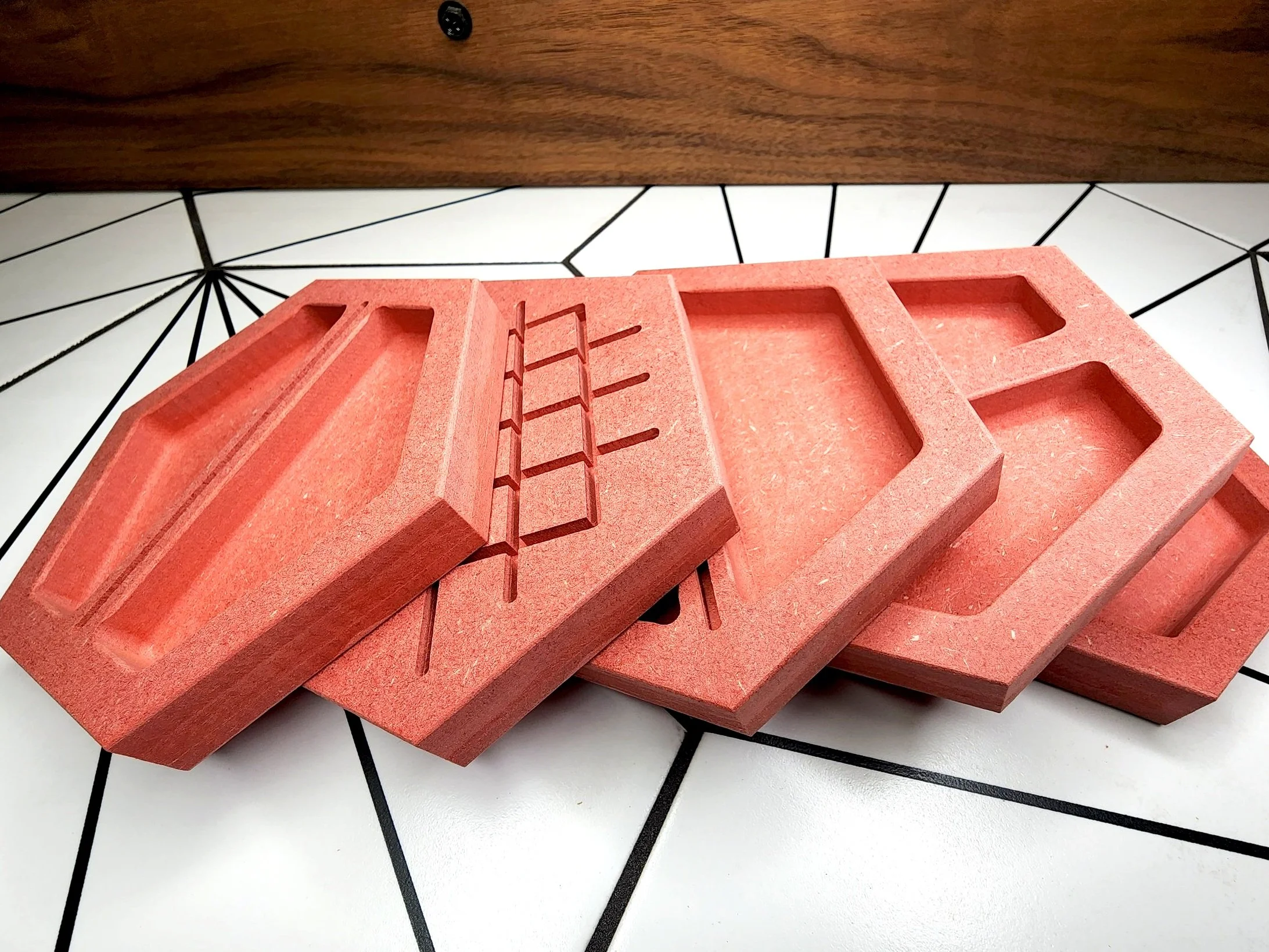 GAME PARTS TRAY — Modern Meeple