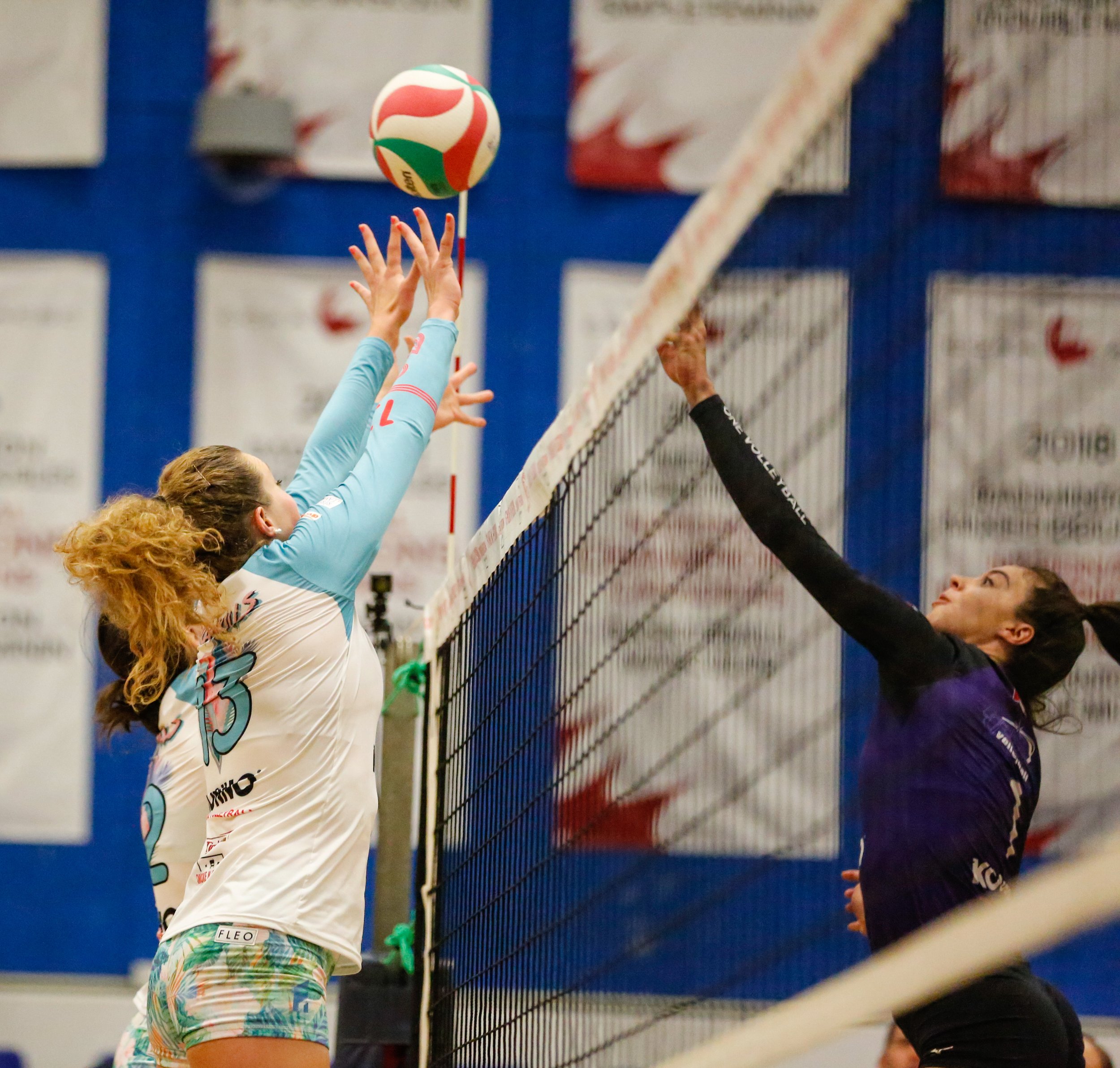 ONE VOLLEYBALL — Daylin Holmen Photography