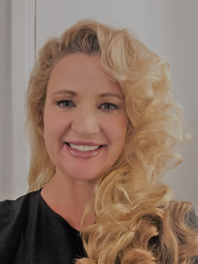 Experienced Online & In Person Therapists | Our Team at Hourglass ...