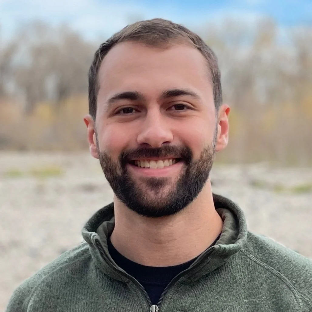 Our Team — Outsider