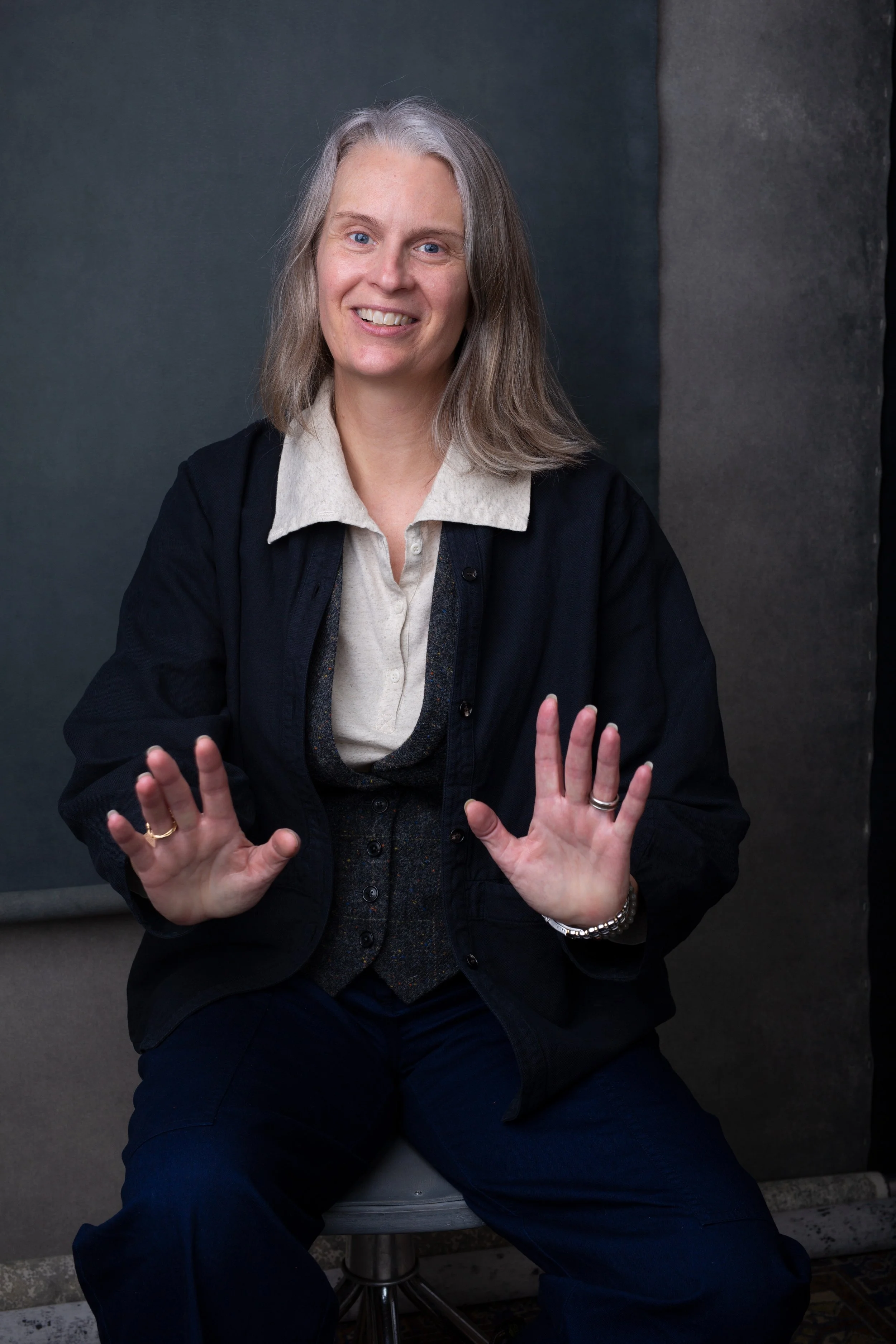 Contact — Kristin Andrews