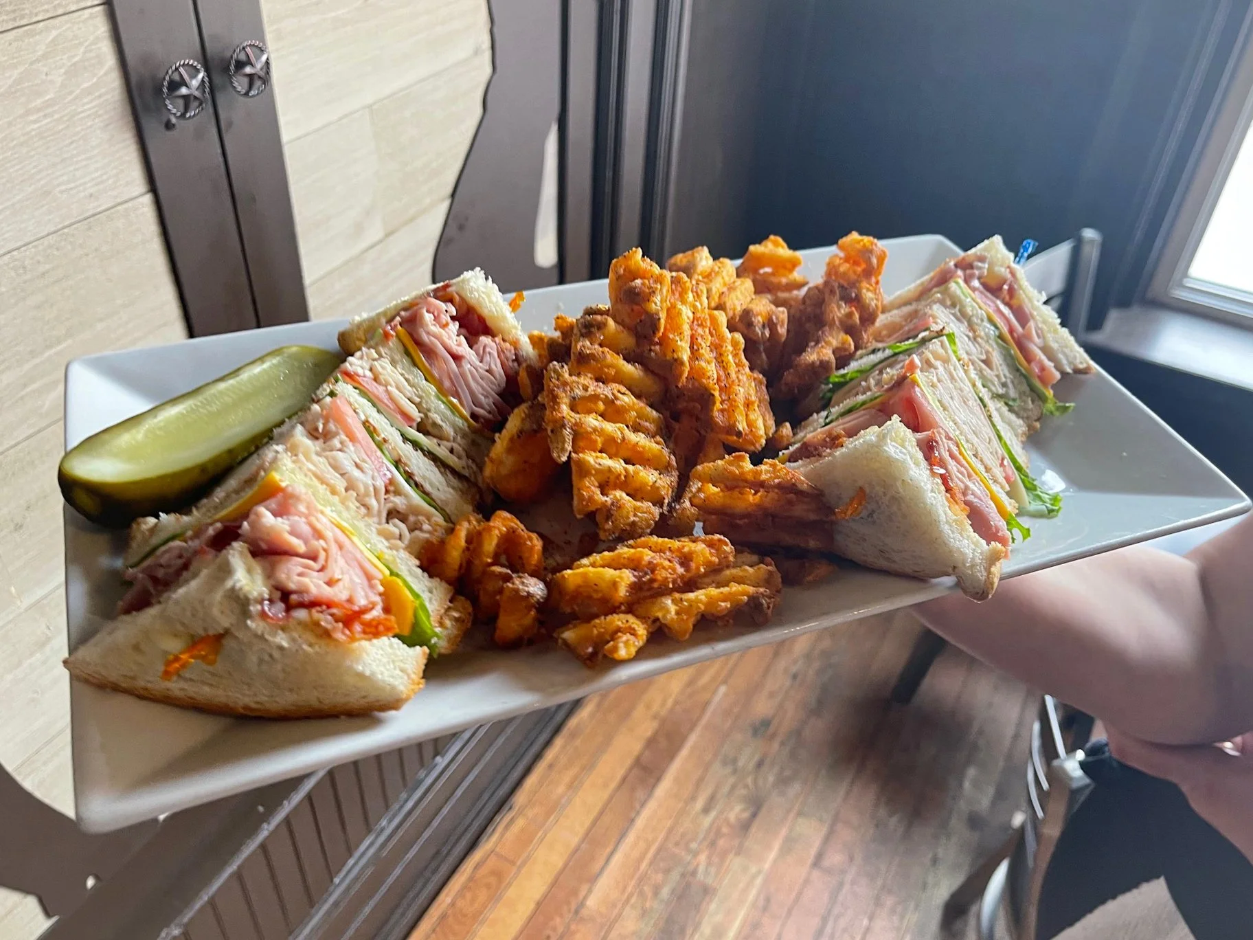 Armada Bar & Grille