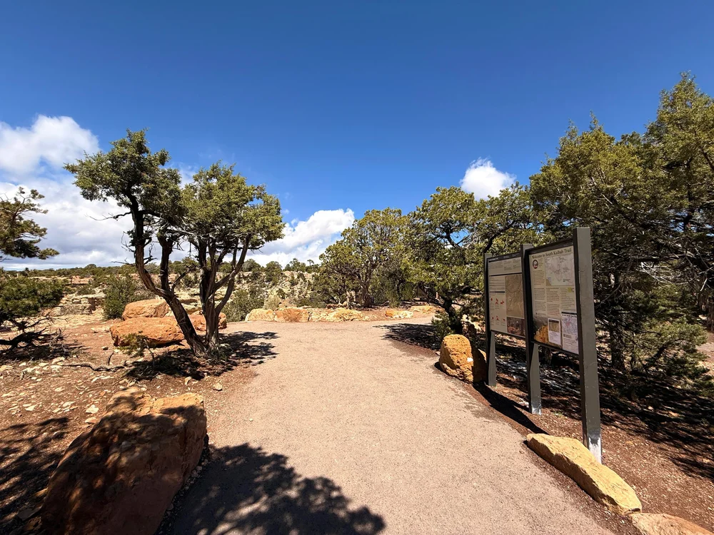 Hiking the Rim to Rim Trail (South Kaibab to North Kaibab) in Grand ...