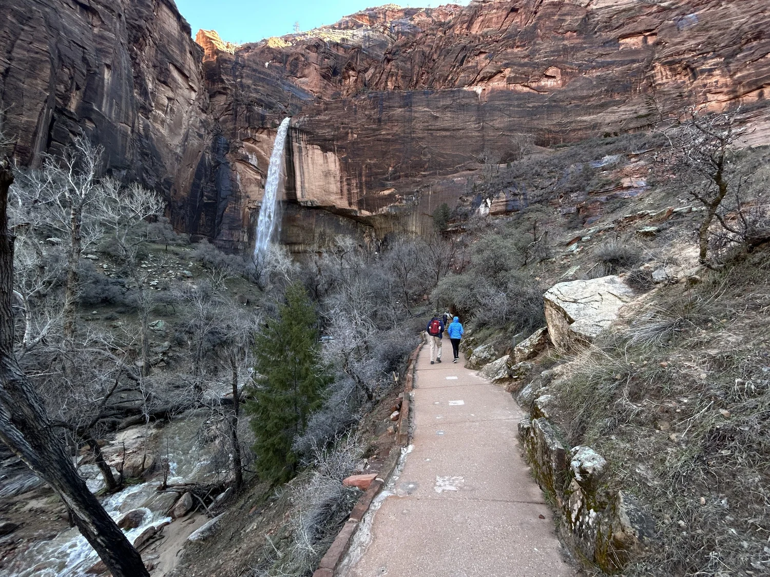 Hiking the Weeping Rock Trail in Zion National Park — noahawaii