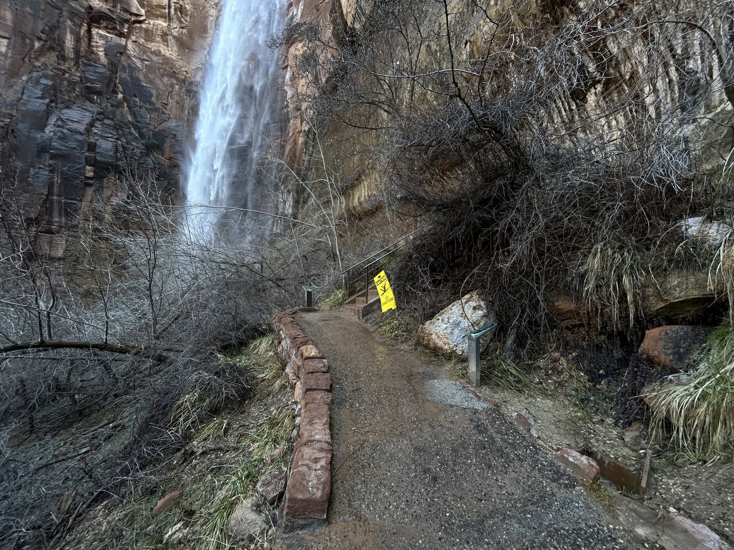 Hiking the Weeping Rock Trail in Zion National Park — noahawaii