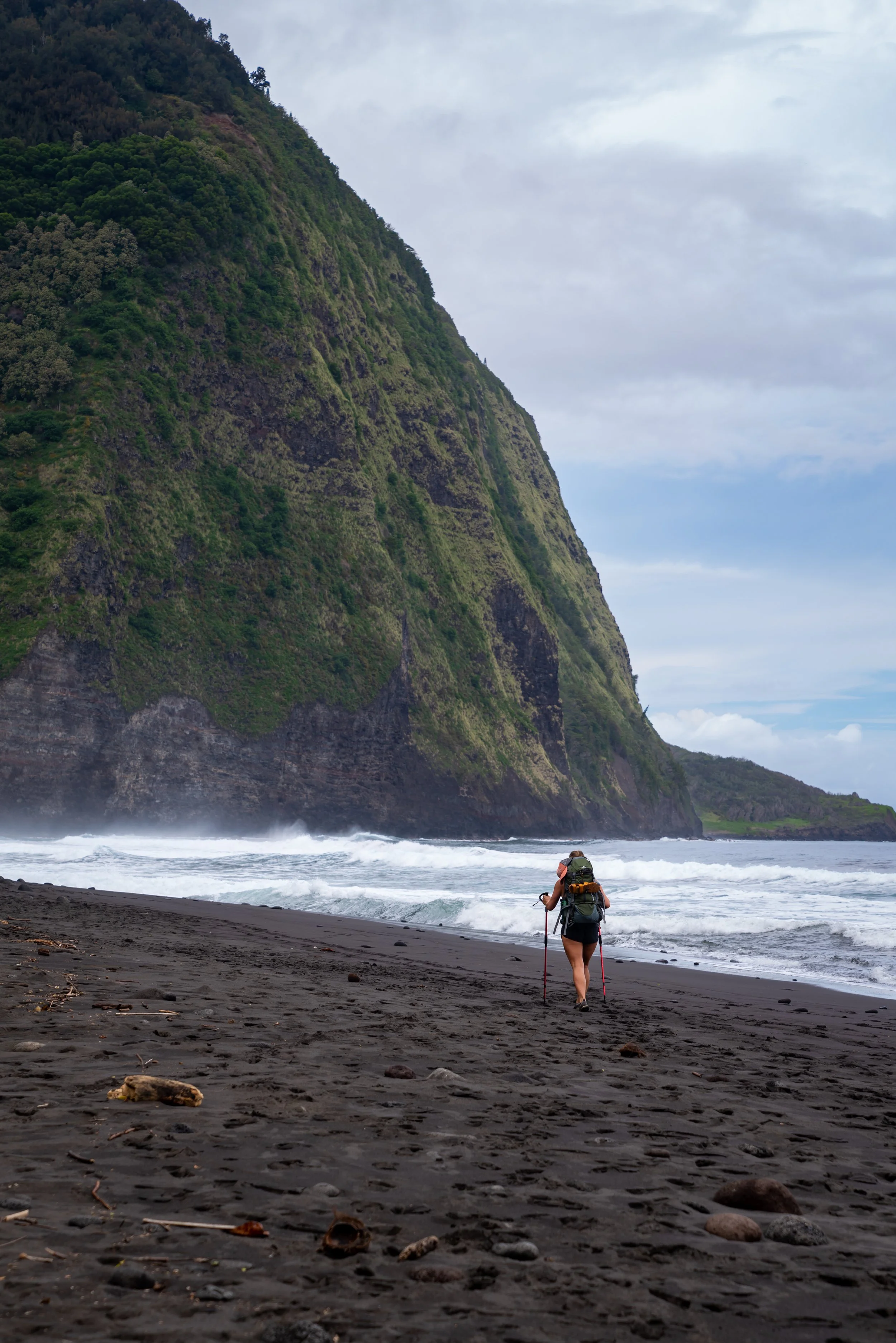 Hiking the Muliwai Trail to Waimanu Valley on the Big Island of Hawaiʻi ...