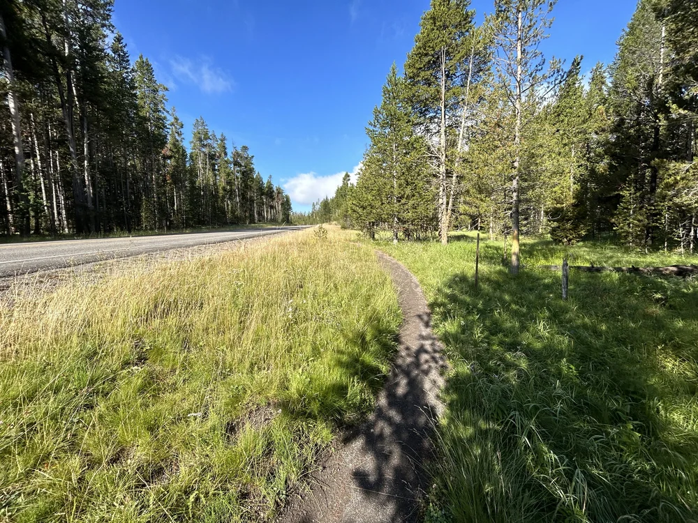 Hiking the Elephant Back Mountain Trail in Yellowstone National Park ...