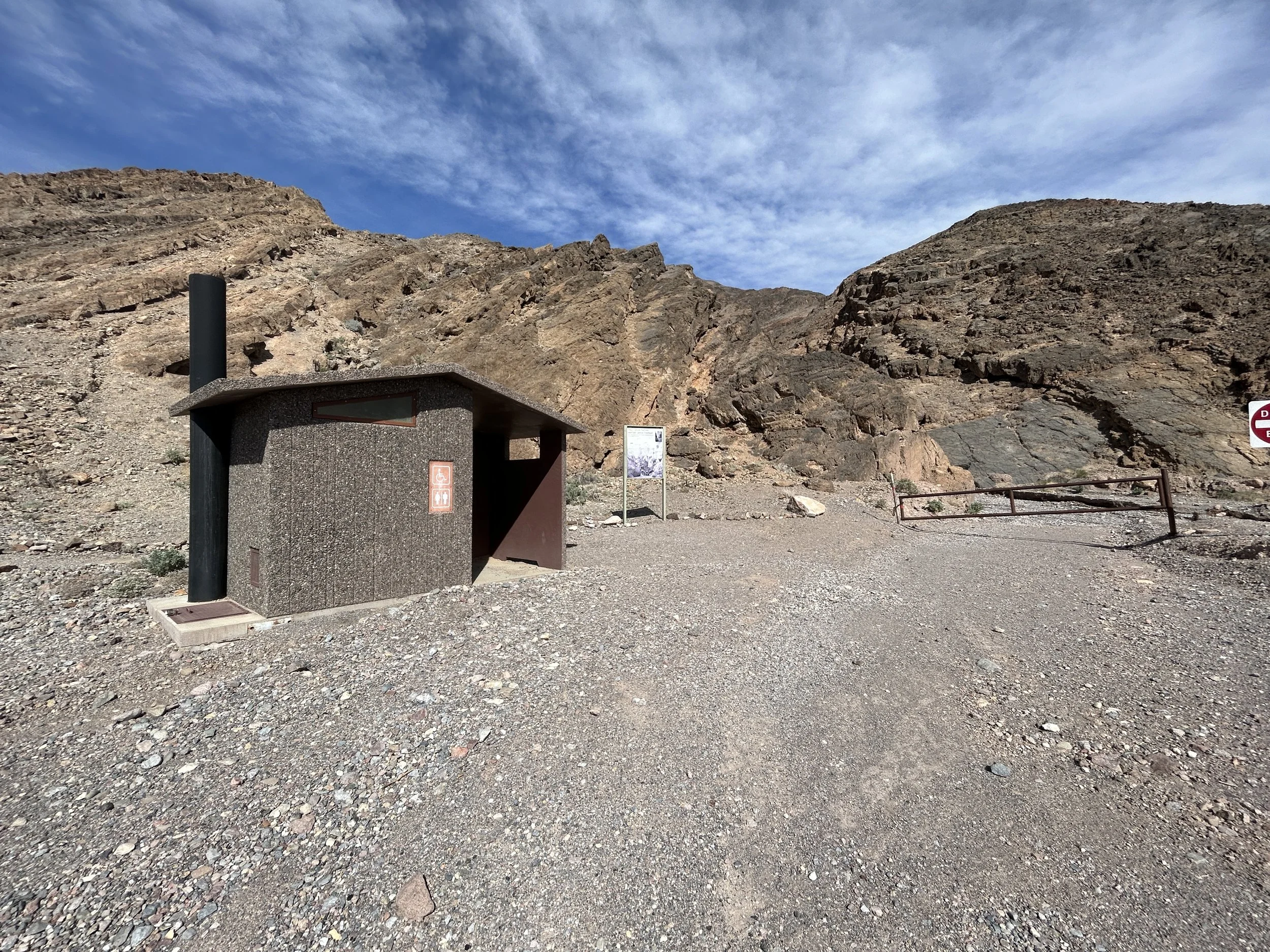 Hiking the Titus Canyon Narrows Trail in Death Valley National Park ...