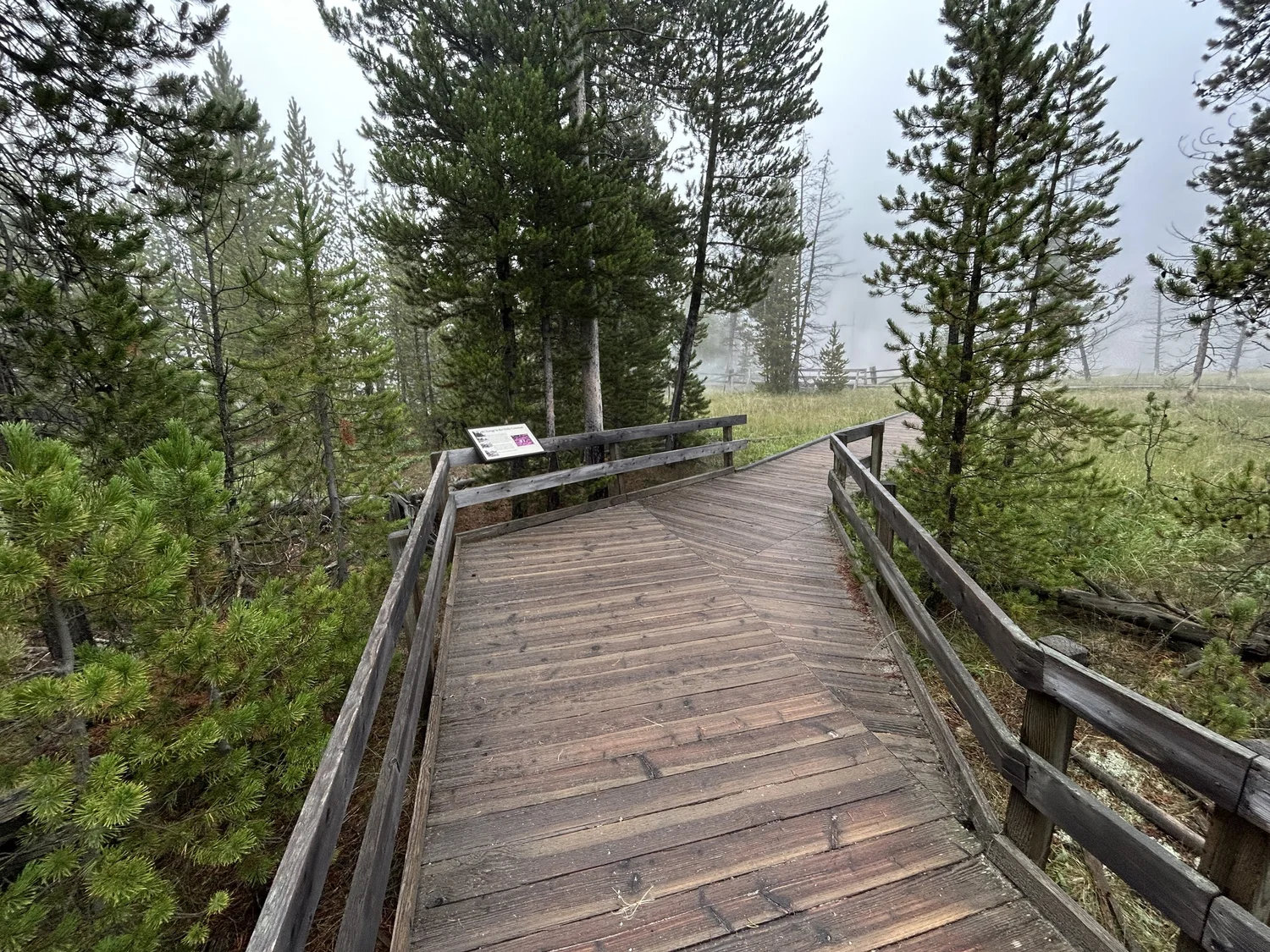 Hiking the Artists’ Paintpot Trail in Yellowstone National Park — noahawaii