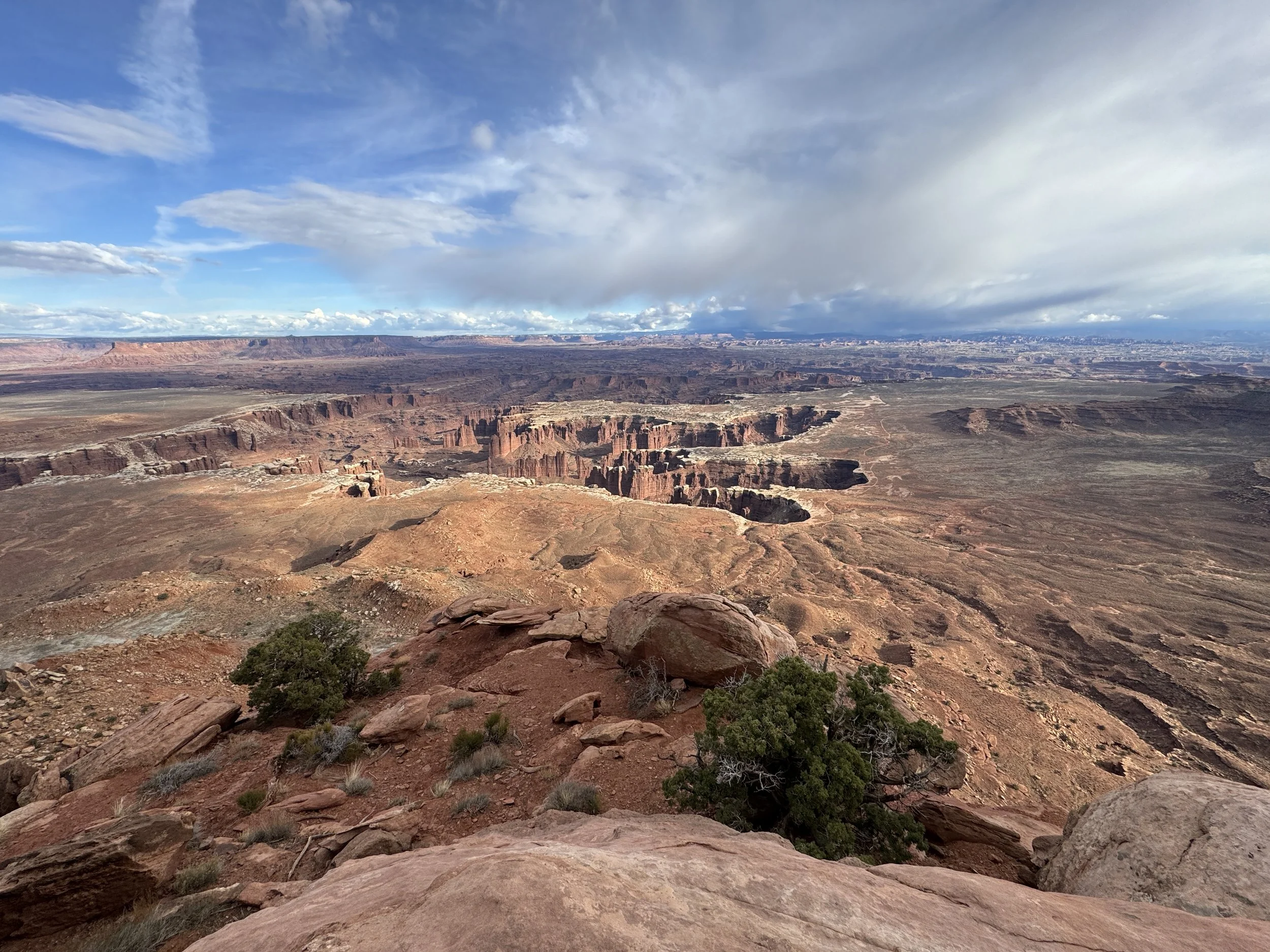 Hiking the Grand View Point Trail in Canyonlands National Park — noahawaii