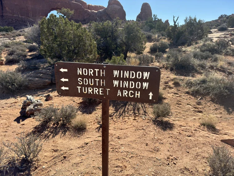 Hiking the Windows Loop Trail in Arches National Park — noahawaii