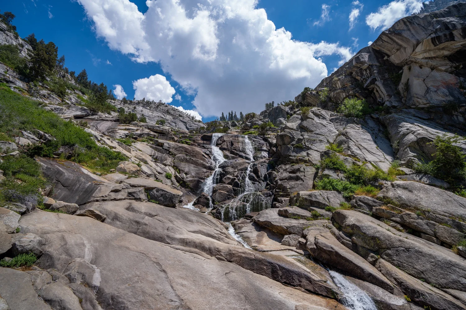 Hiking the Tokopah Falls Trail in Sequoia National Park — noahawaii