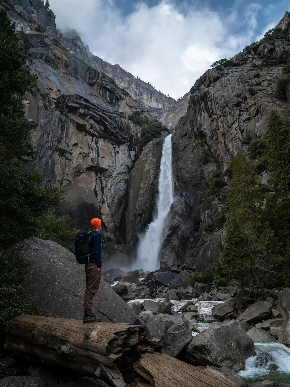 Hiking the Lower Yosemite Falls Trail in Yosemite National Park — noahawaii