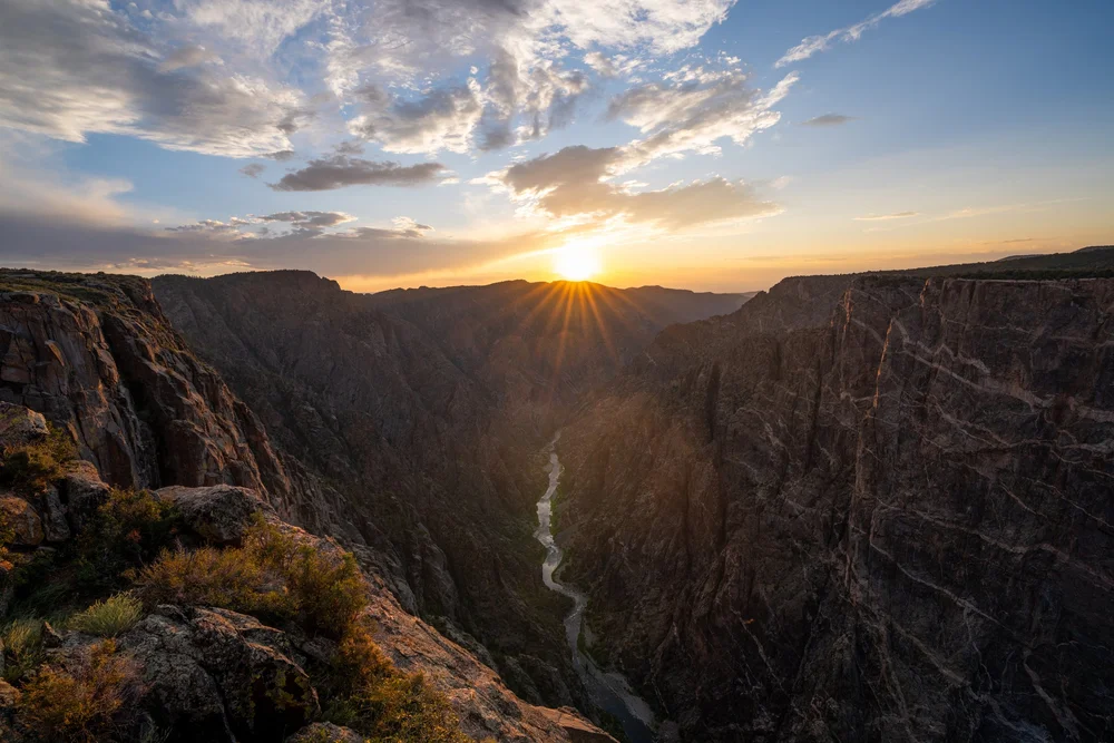 Hiking the Dragon Point Trail in Black Canyon of the Gunnison National ...