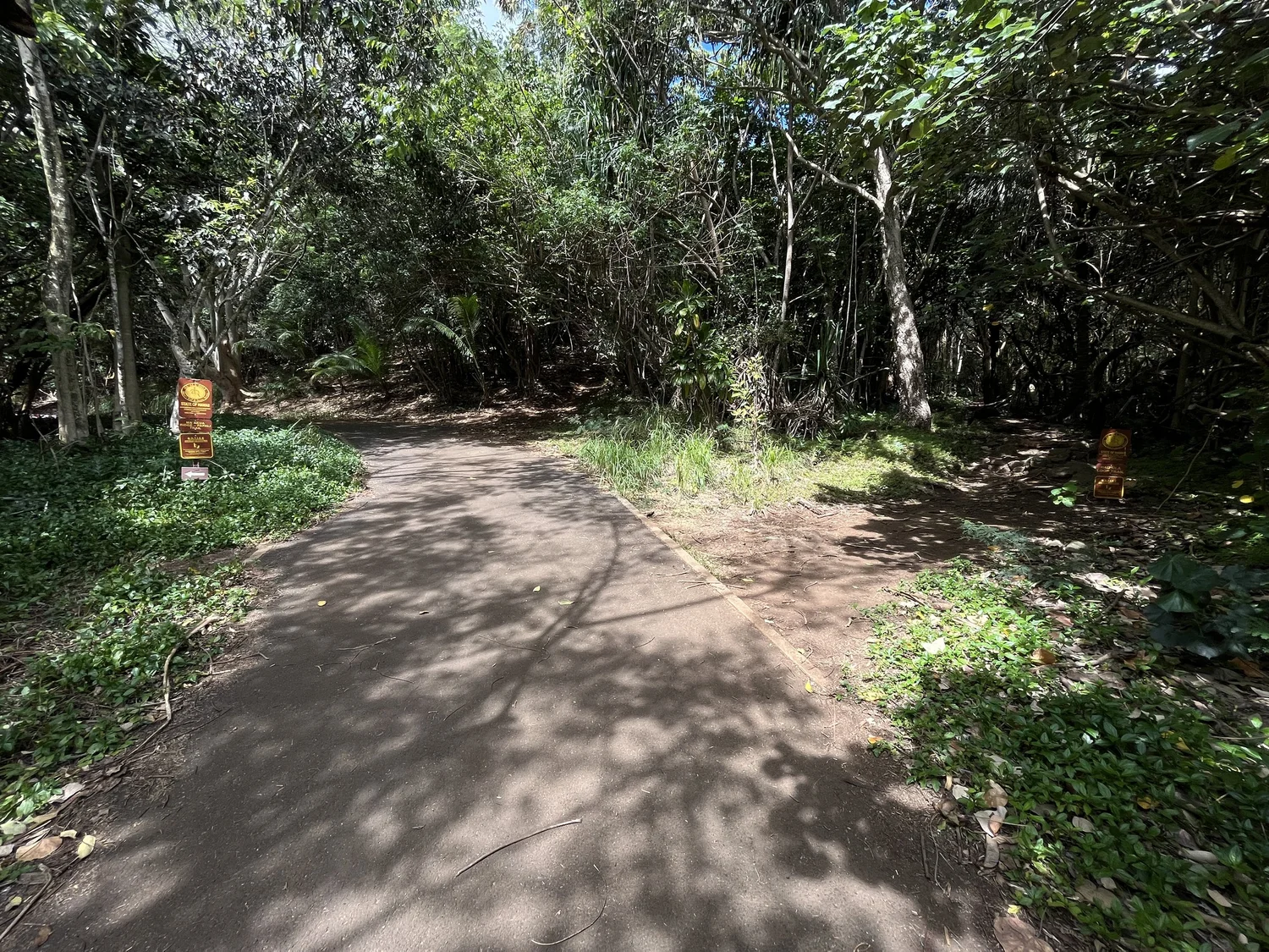 Hiking the Hauʻula Loop Trail on the North Shore of Oʻahu, Hawaiʻi ...