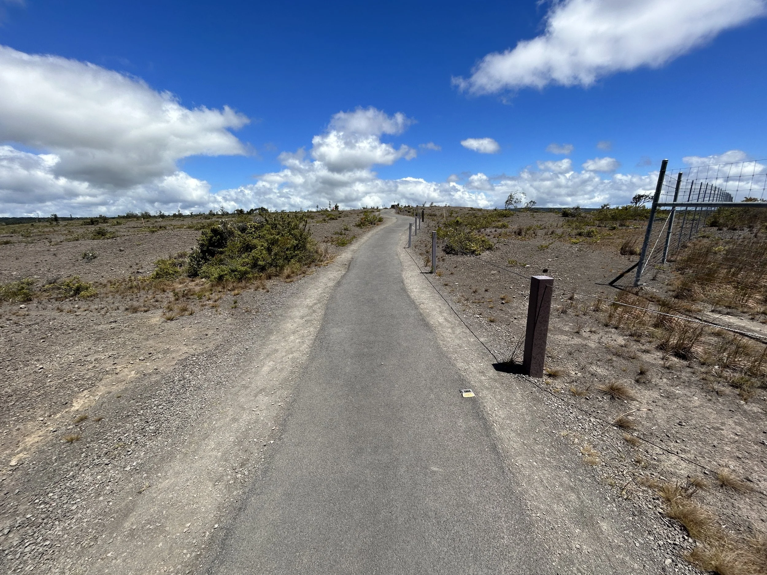 Hiking the Crater Rim Trail in Hawaiʻi Volcanoes National Park — noahawaii