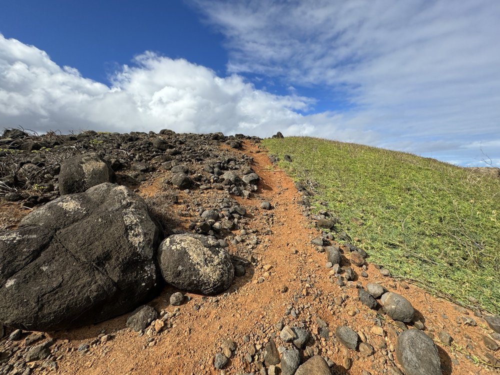 Hiking the Moʻomomi Sand Dunes Trail to Kalani Beach on Molokai ...
