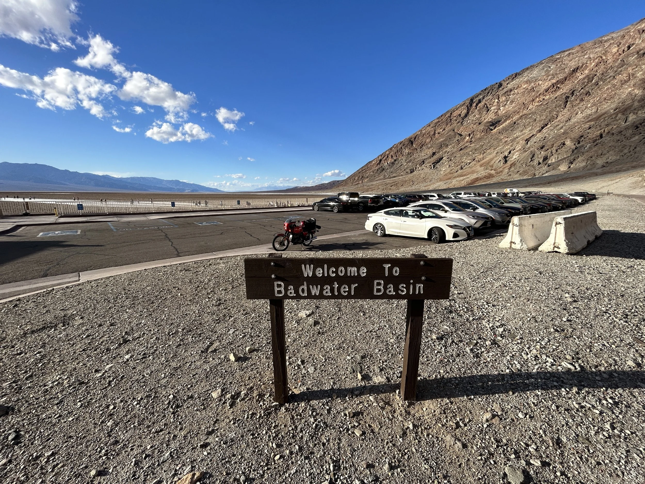 Hiking the Badwater Basin Salt Flats Trail in Death Valley National ...
