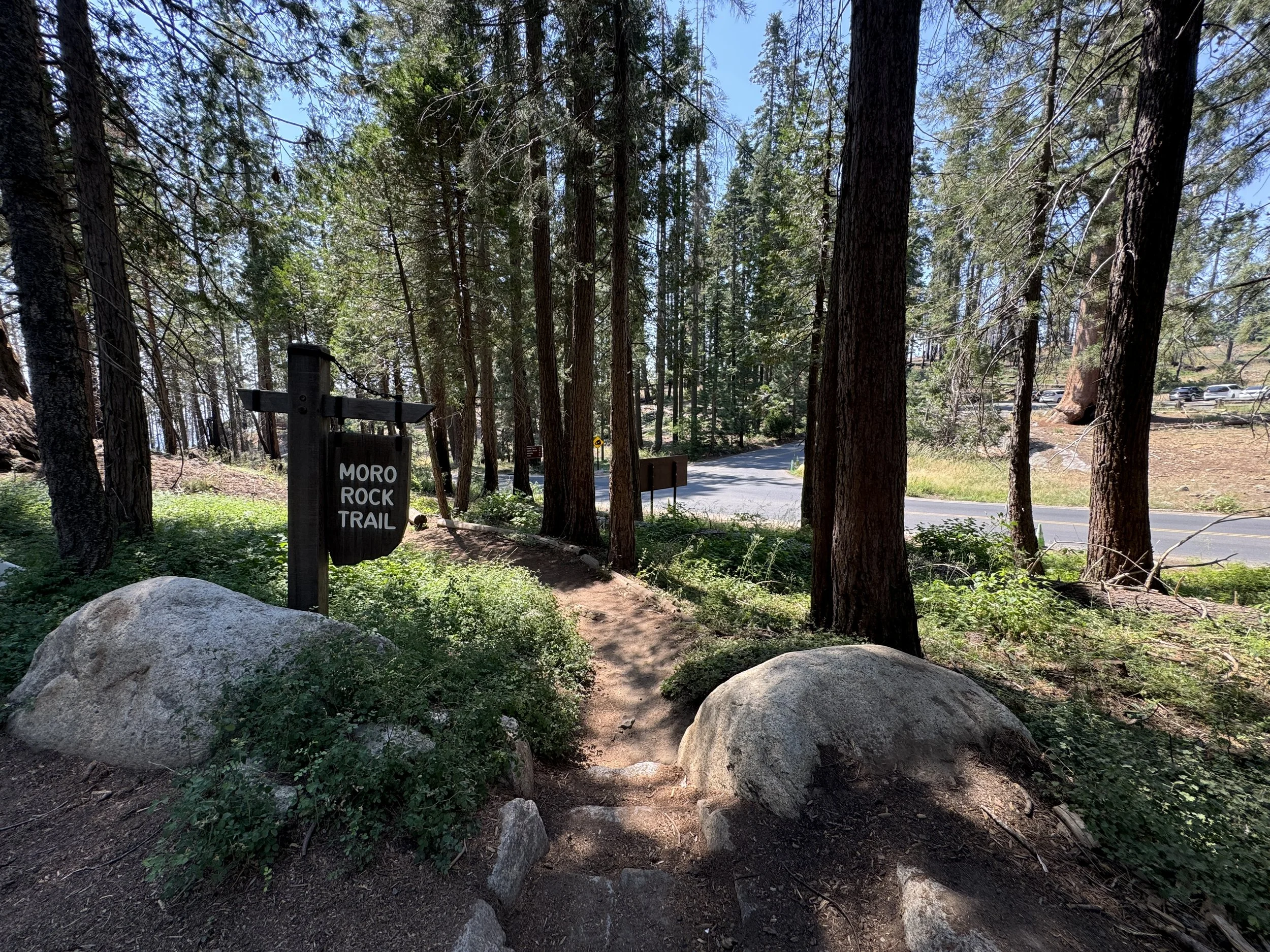 Hiking the Moro Rock Trail in Sequoia National Park — noahawaii
