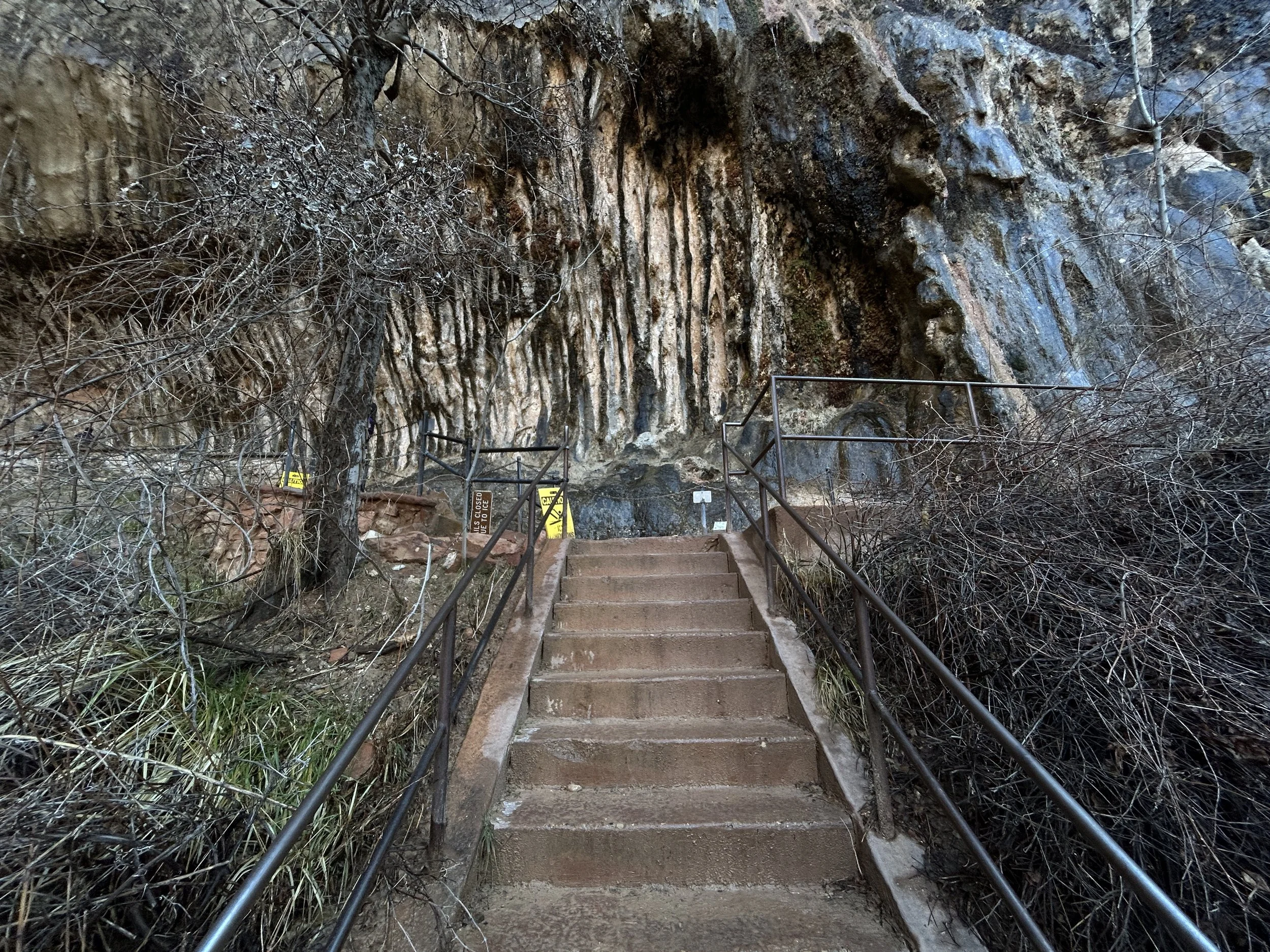 Hiking the Weeping Rock Trail in Zion National Park — noahawaii