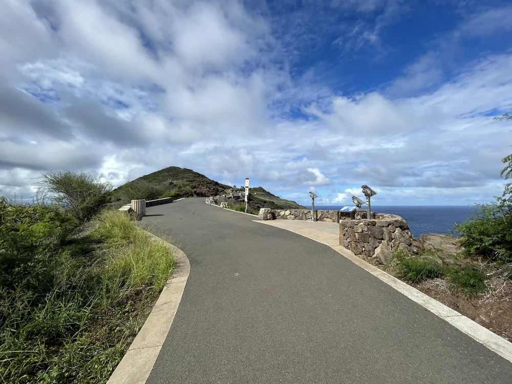 Hiking the Makapuʻu Tide Pools Trail on Oʻahu, Hawaiʻi — noahawaii