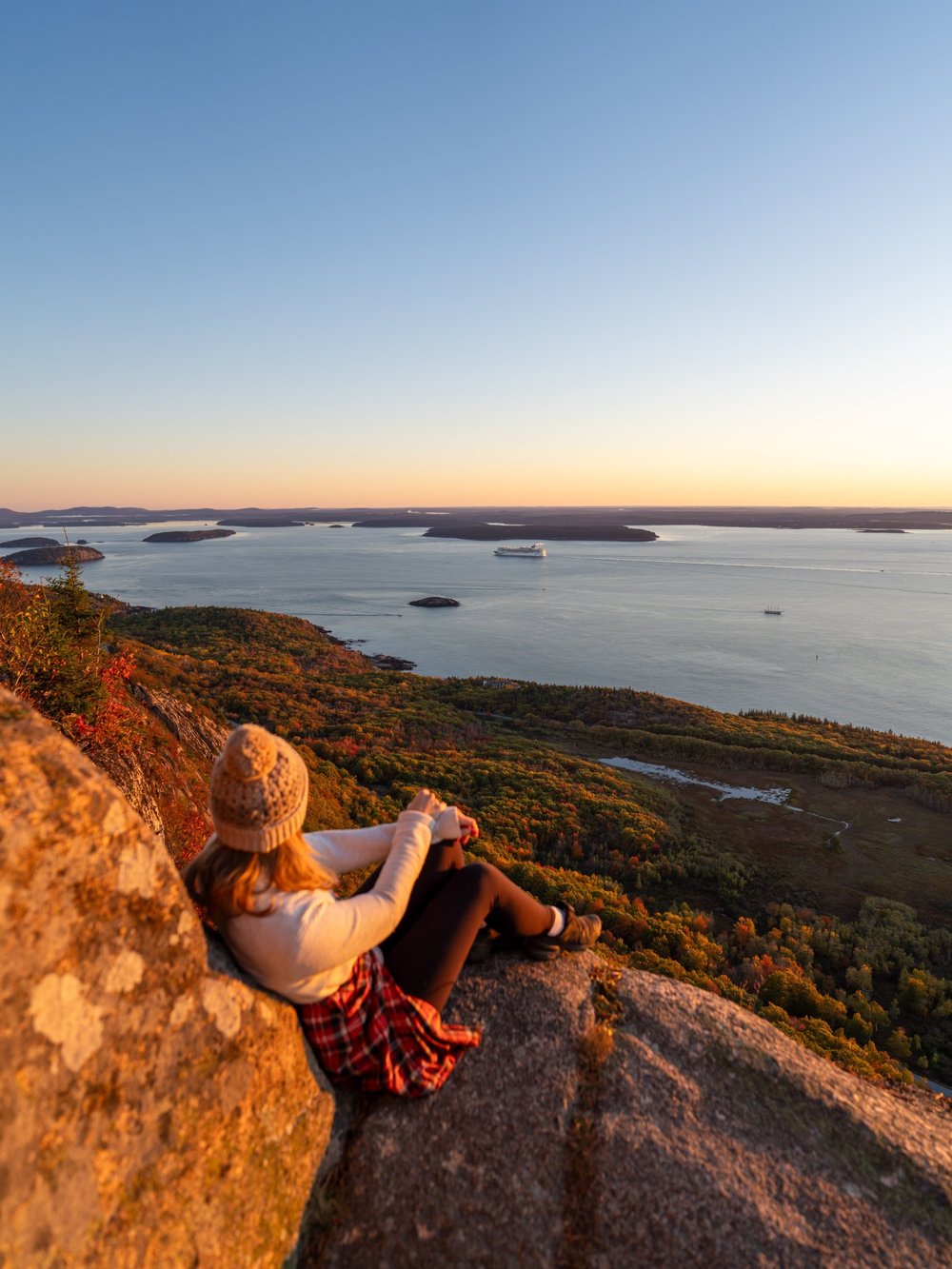 Hiking the Precipice Trail to Champlain Mountain in Acadia National ...