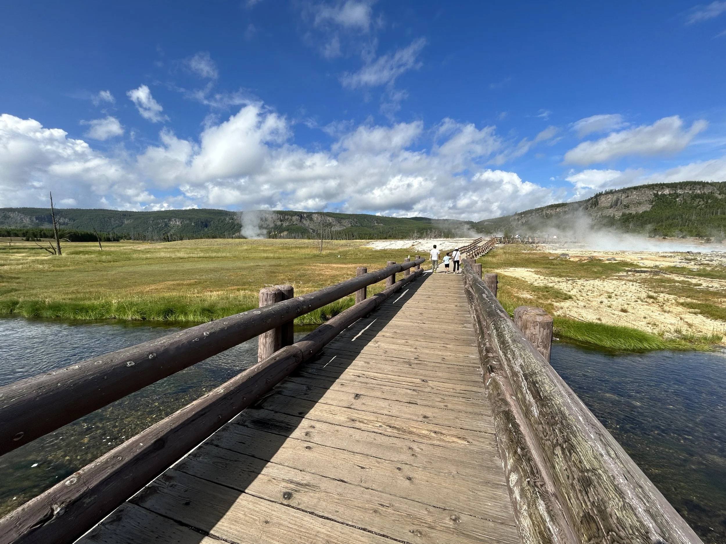 Hiking the Mystic Falls Trail (Little Firehole Loop) in Yellowstone ...