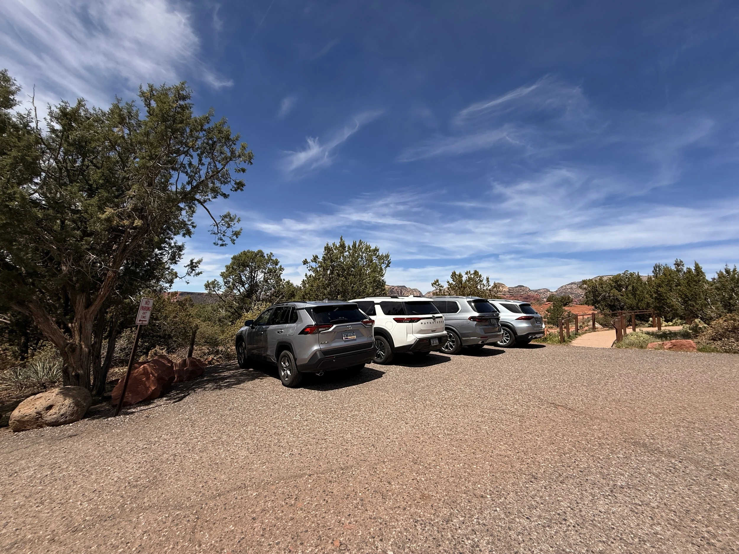 Hiking the Devil’s Bridge Trail via Dry Creek Road in Sedona, Arizona ...